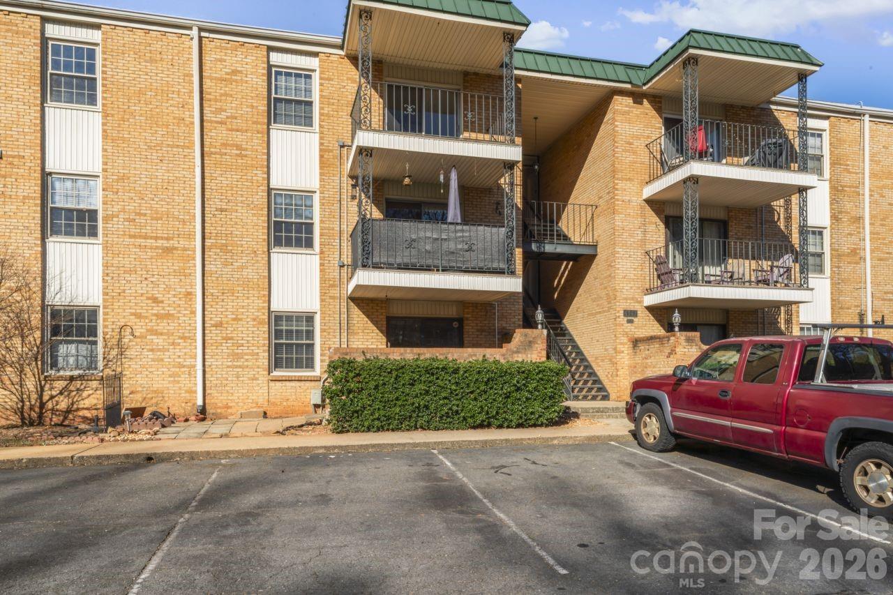 Photo 29 of 4747 Hedgemore DriveB, Charlotte, NC