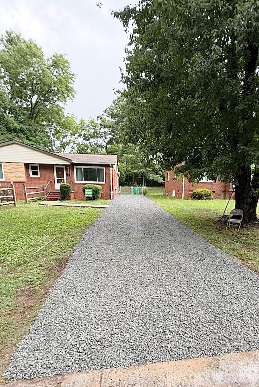 Photo 4 of 3960 Bristol Drive, Charlotte, NC