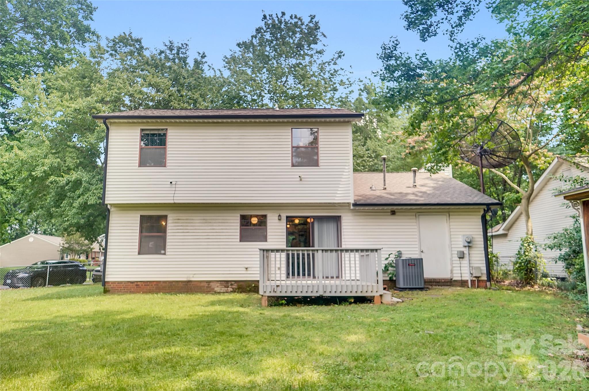 Photo 39 of 900 Highland Mist Lane, Charlotte, NC