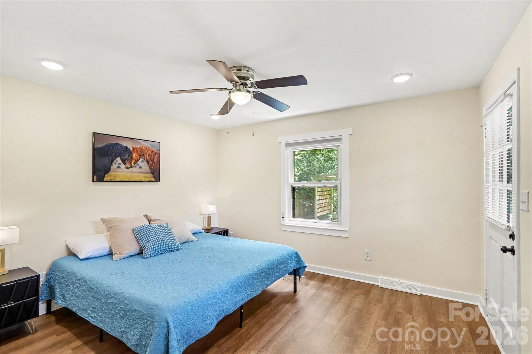 Home for sale at 2616 Springway Drive, Charlotte, NC — photo 7 of 21