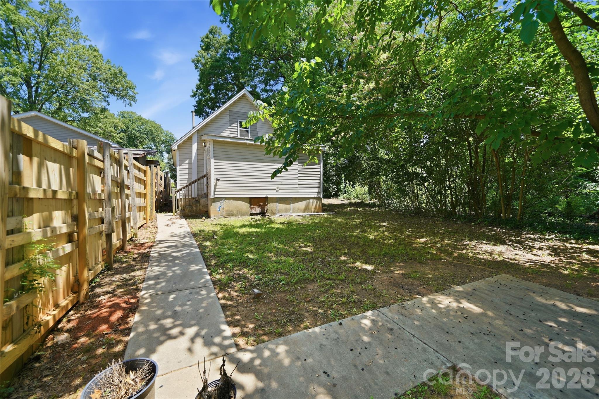 Photo 35 of 933 Rowan Street, Charlotte, NC
