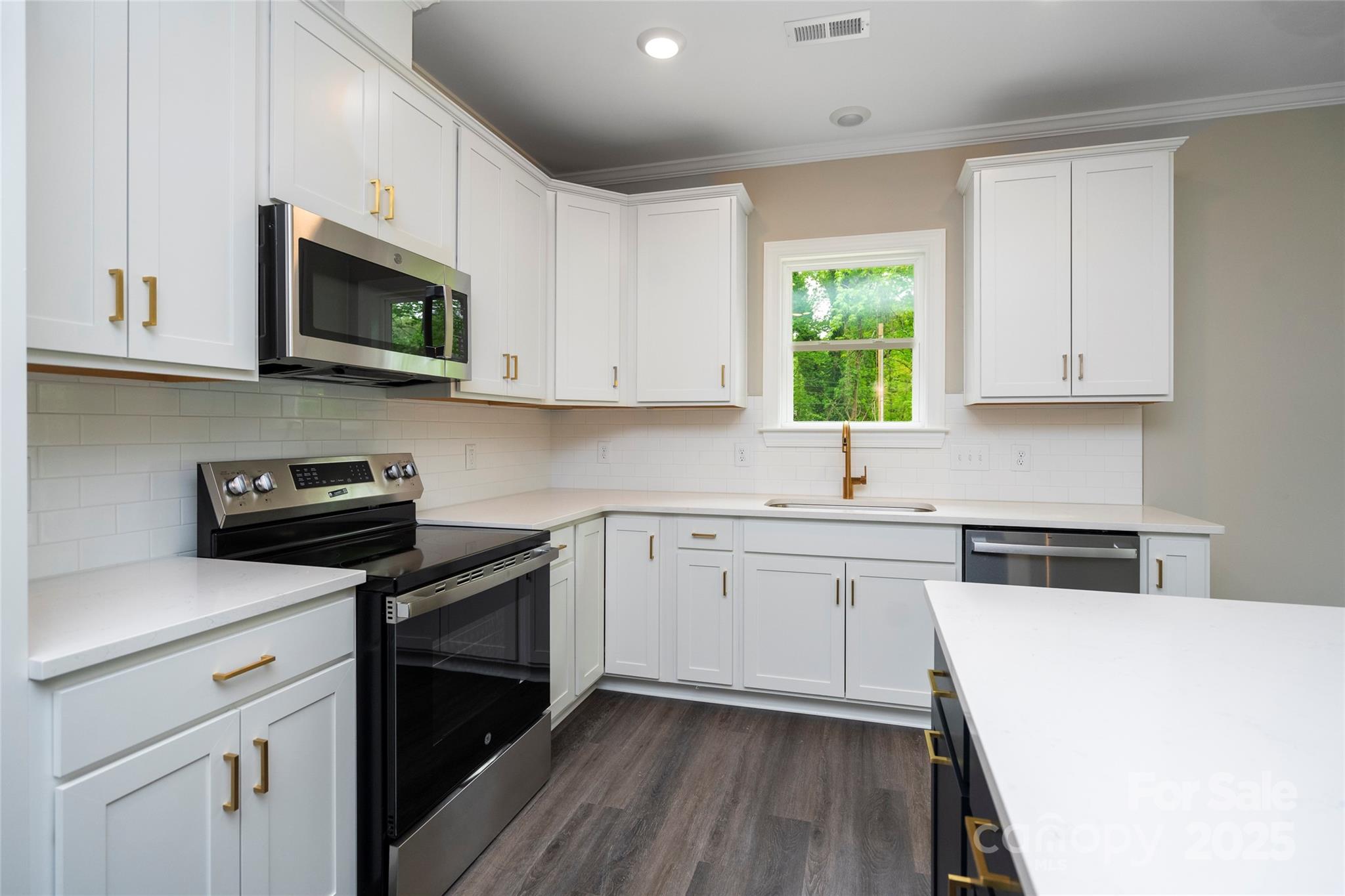 Photo 10 of 1721 Balfour Lane, Charlotte, NC