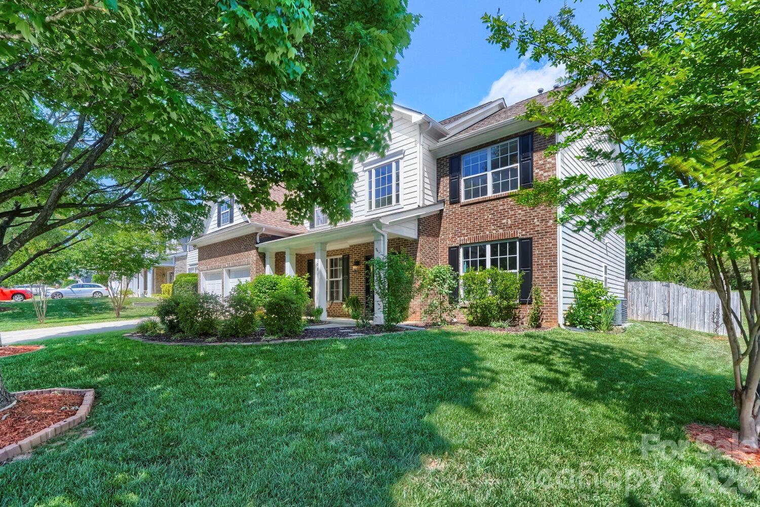Photo 3 of 108 Runningdeer Drive, Mooresville, NC