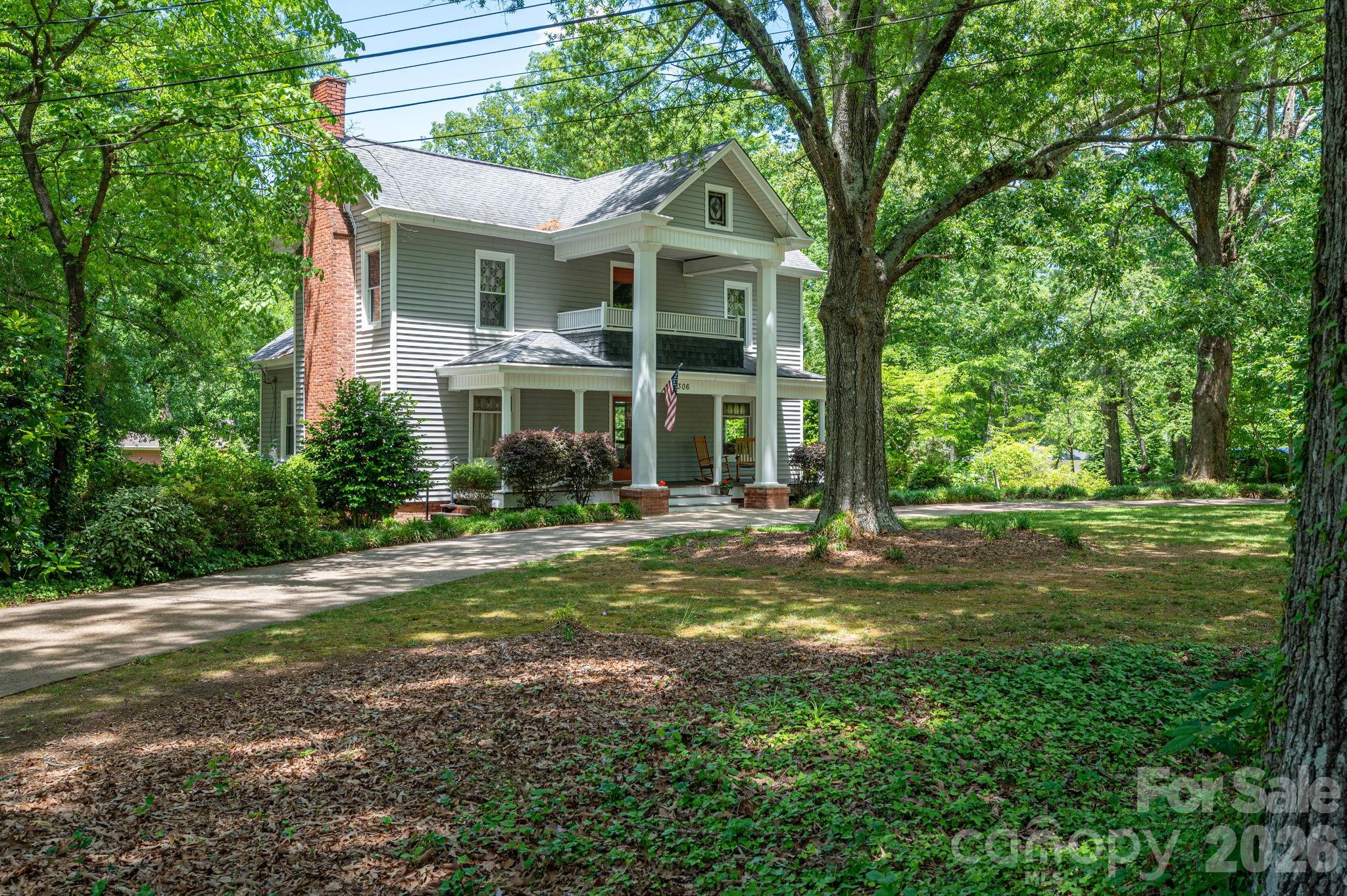 306 W Old Post Road, Cherryville, NC - photo 2 of 43