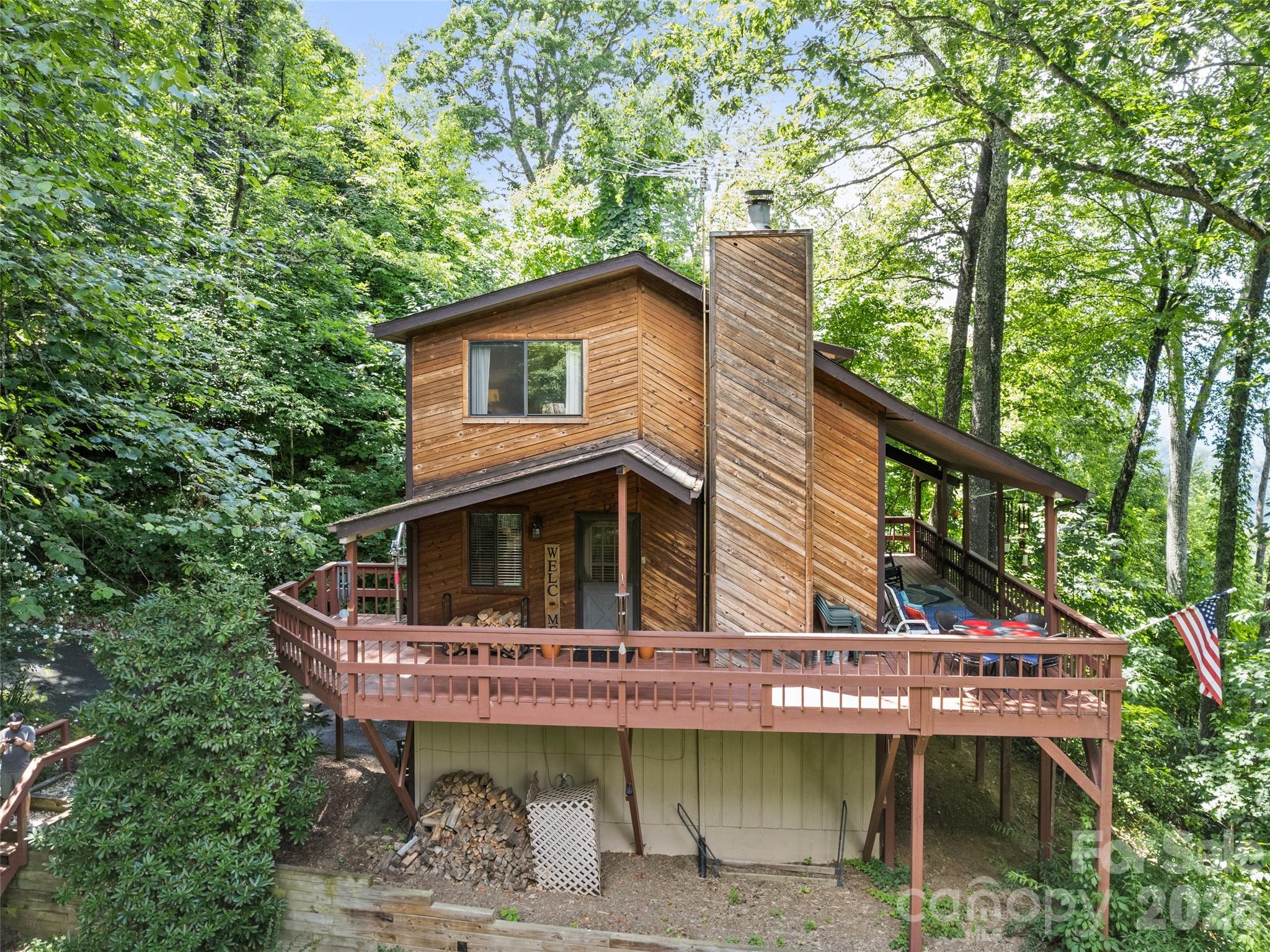 1672 Summit Drive, Maggie Valley, NC - photo 1 of 38