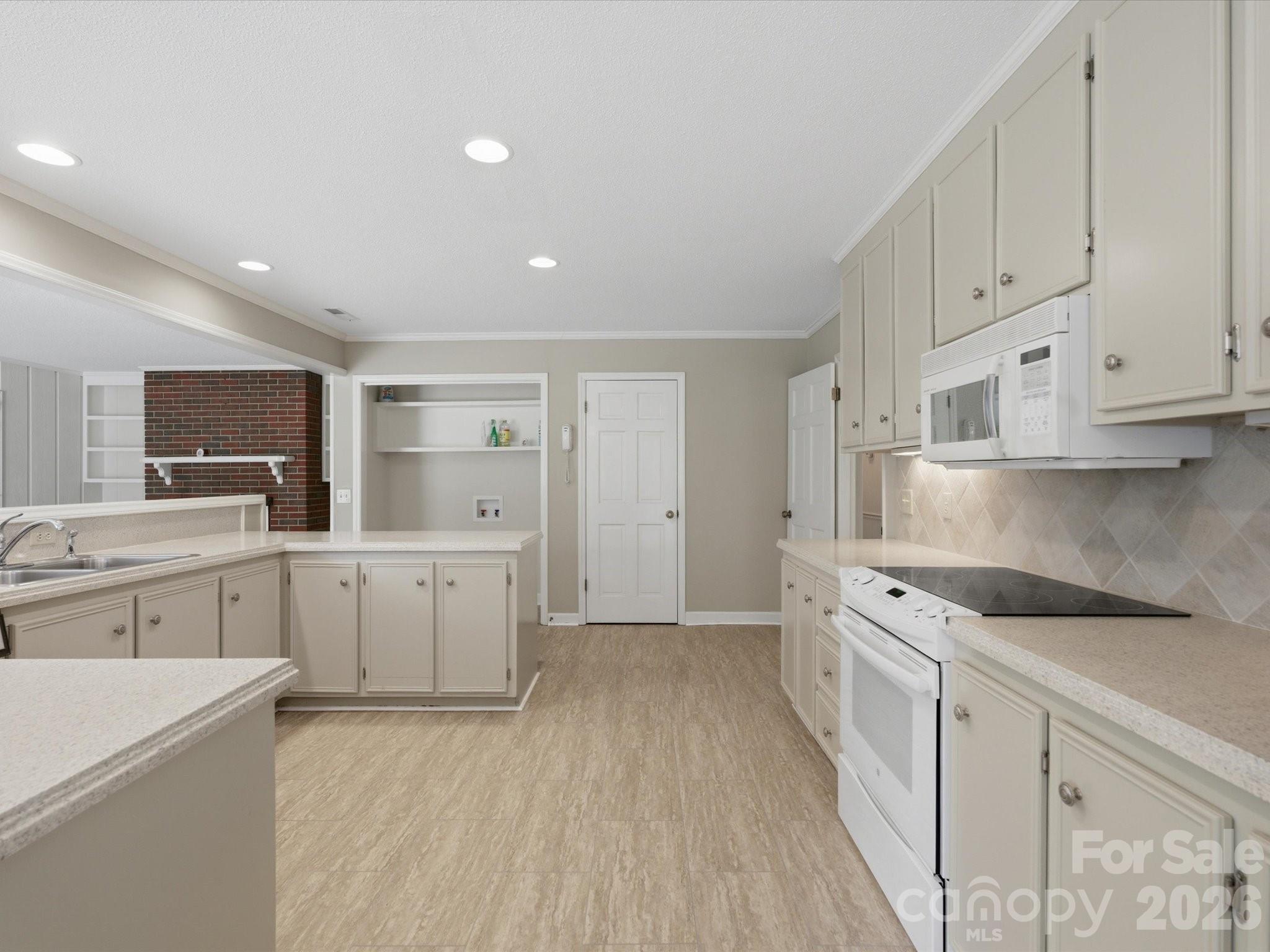 1020 Longreen Drive, Kernersville, NC - photo 18 of 47