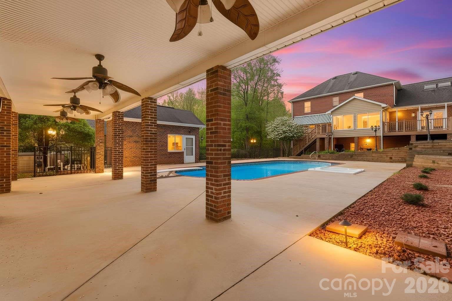3811 Pinecrest Drive NE, Hickory, NC - photo 28 of 36