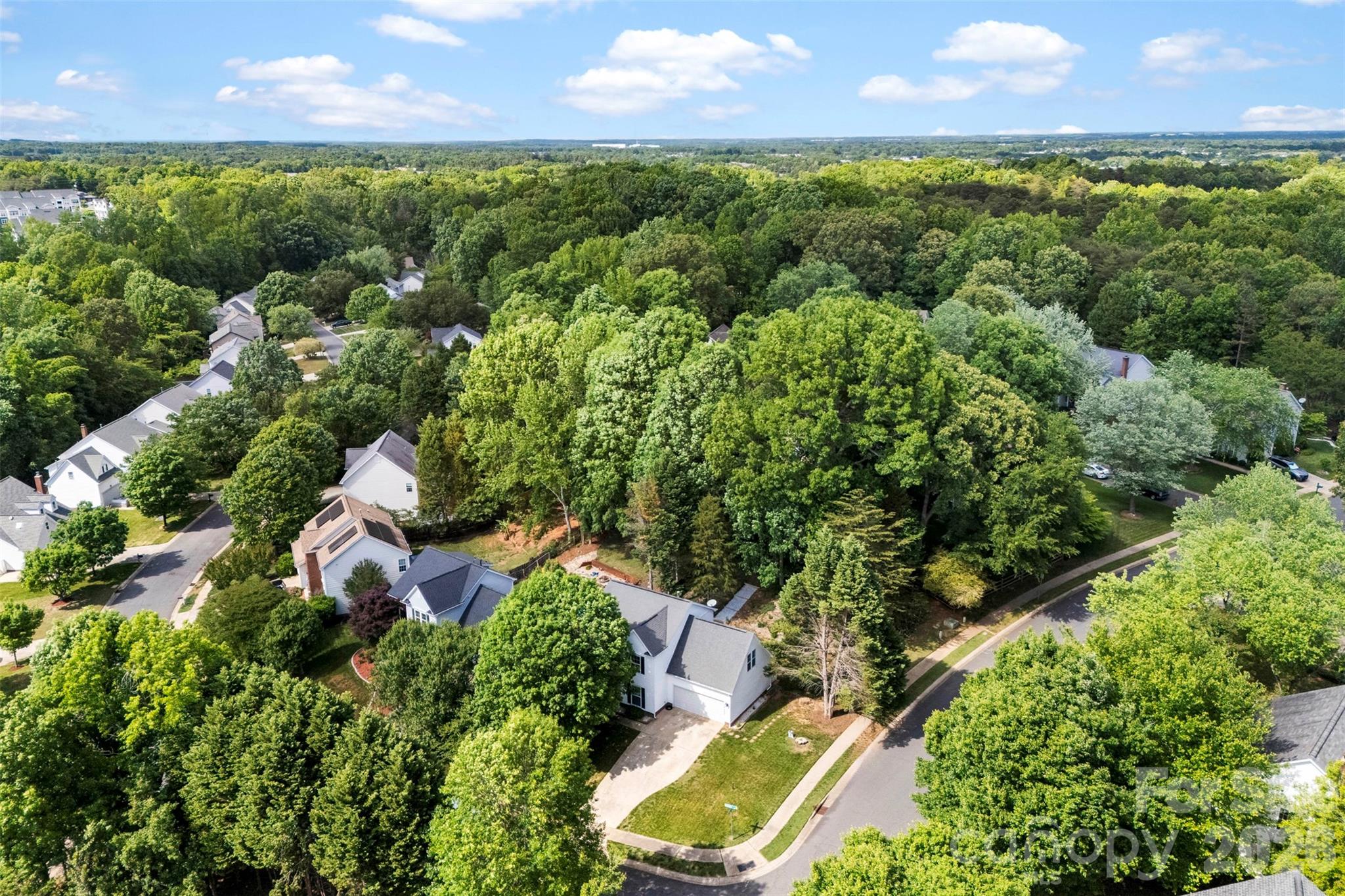 Photo 33 of 15027 Ashlight Drive, Charlotte, NC