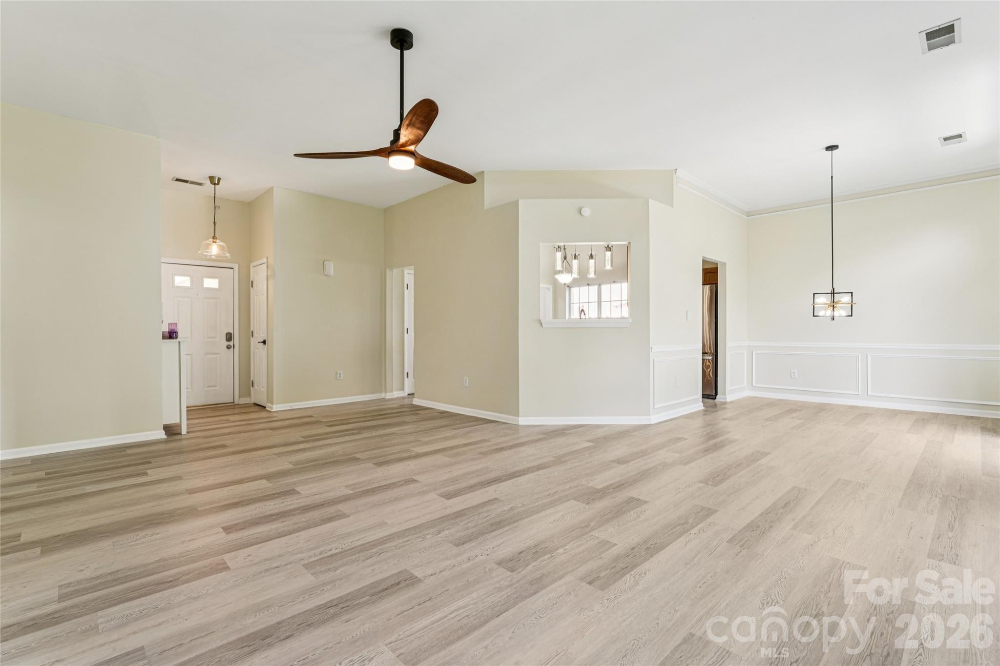 Home for sale at 13511 Diadem Court6, Charlotte, NC — photo 8 of 33