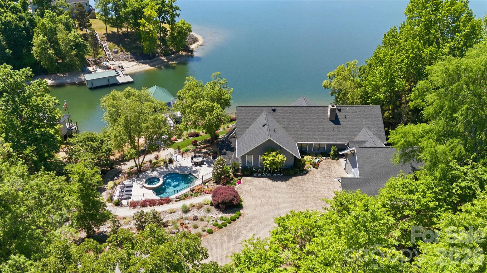 17812 Wilbanks Drive, Charlotte, NC - photo 3 of 49