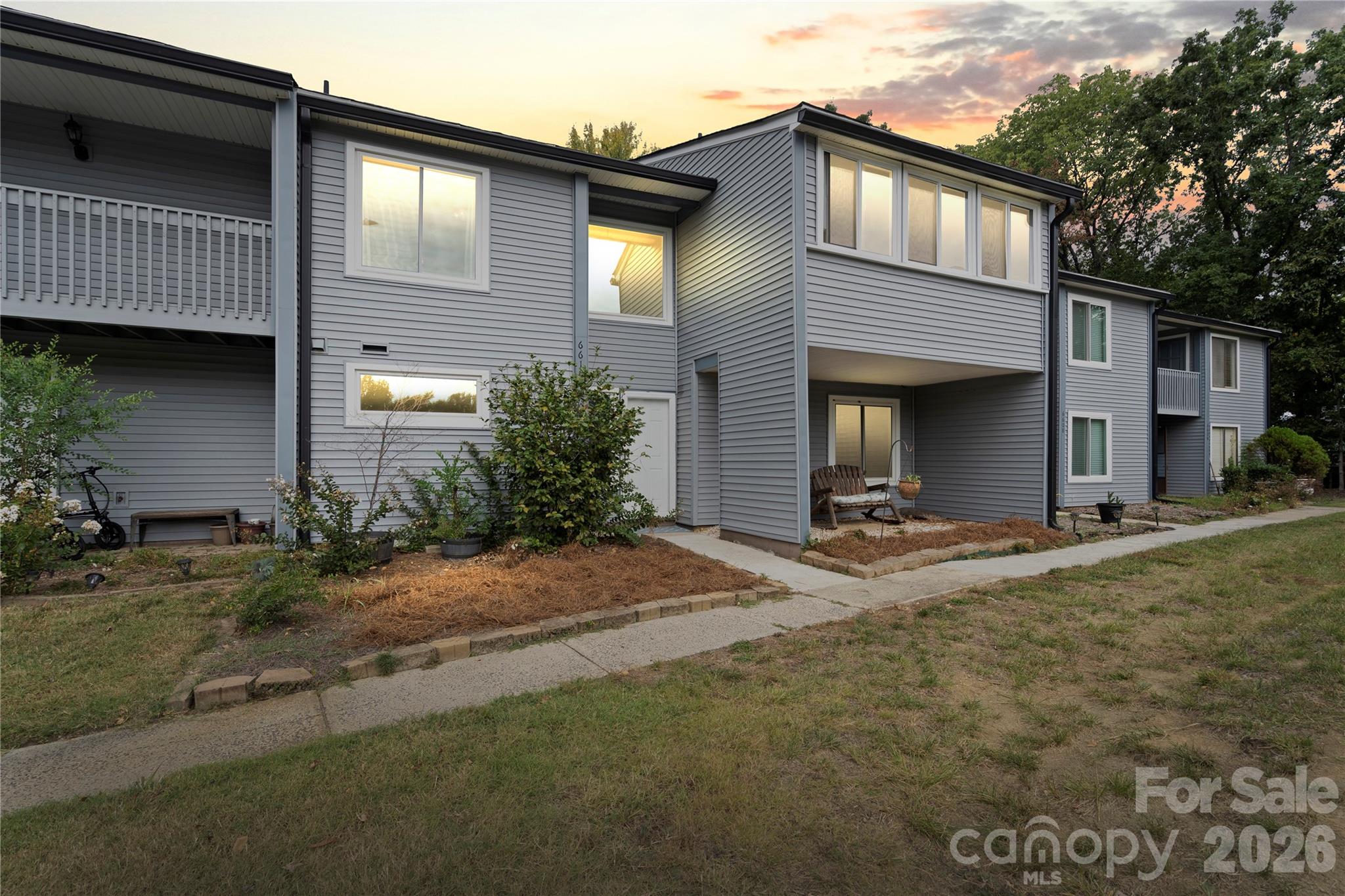 Photo 3 of 6610 Point Comfort Lane, Charlotte, NC