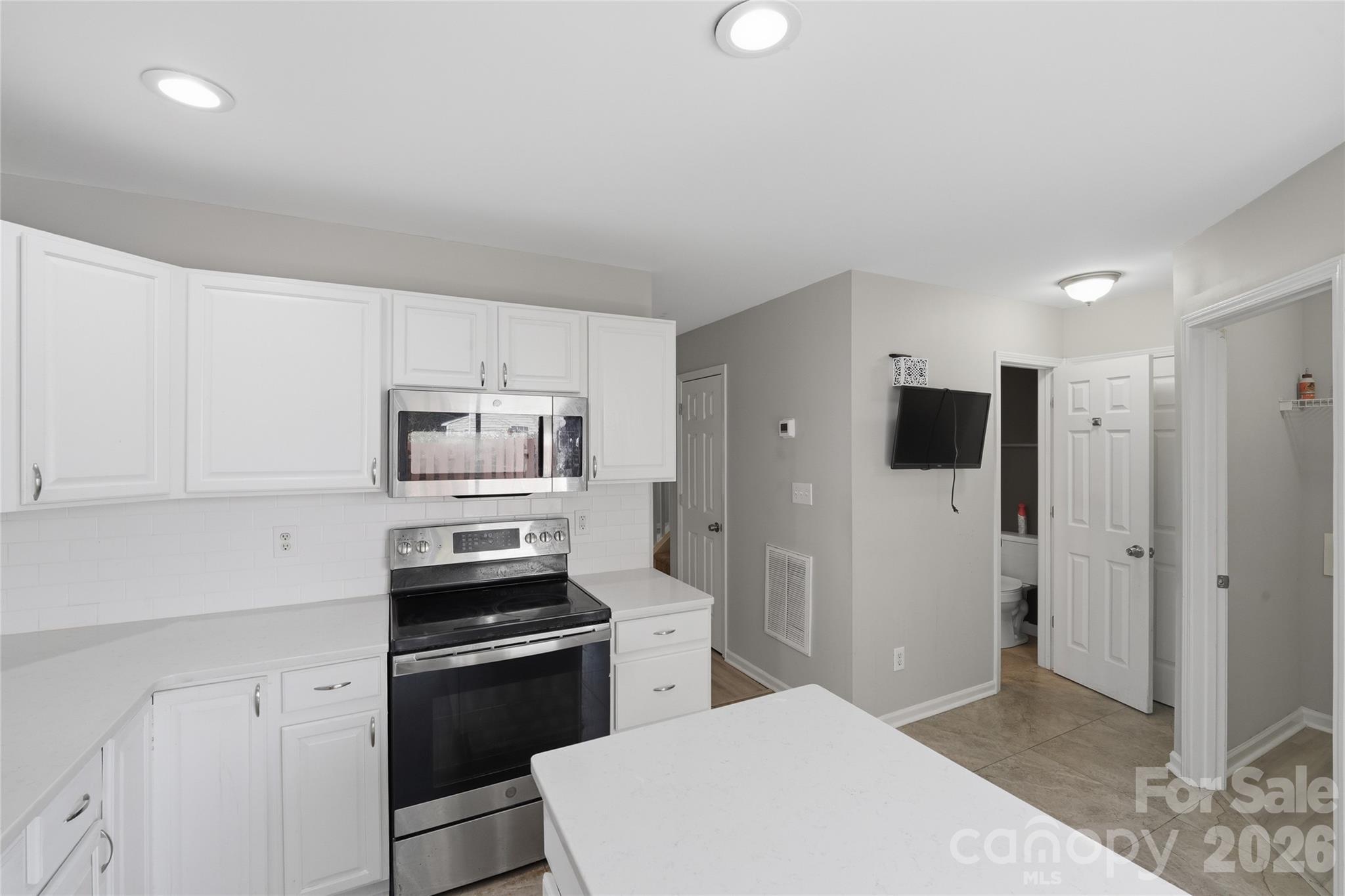 Photo 18 of 7709 Petrea Lane, Charlotte, NC