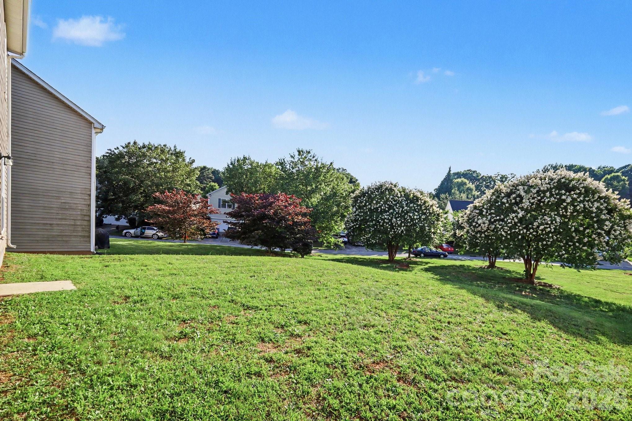 Photo 3 of 4615 Potters Glen Road, Charlotte, NC
