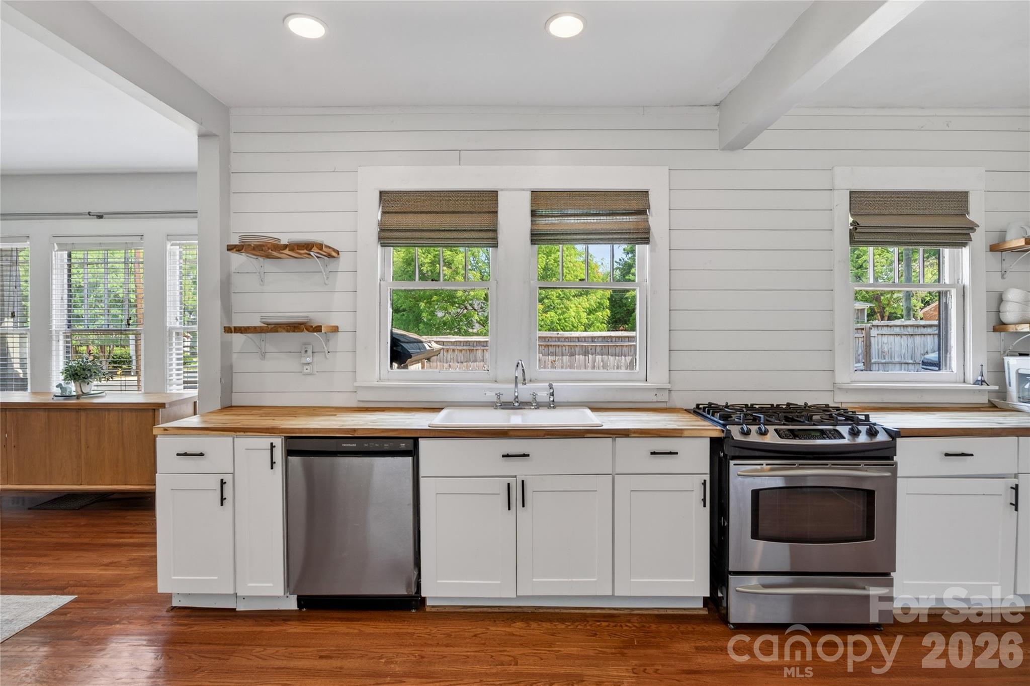405 Walnut Avenue, Charlotte, NC - photo 11 of 24