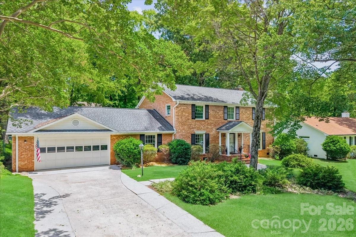 Photo 2 of 1024 Court Drive, Charlotte, NC