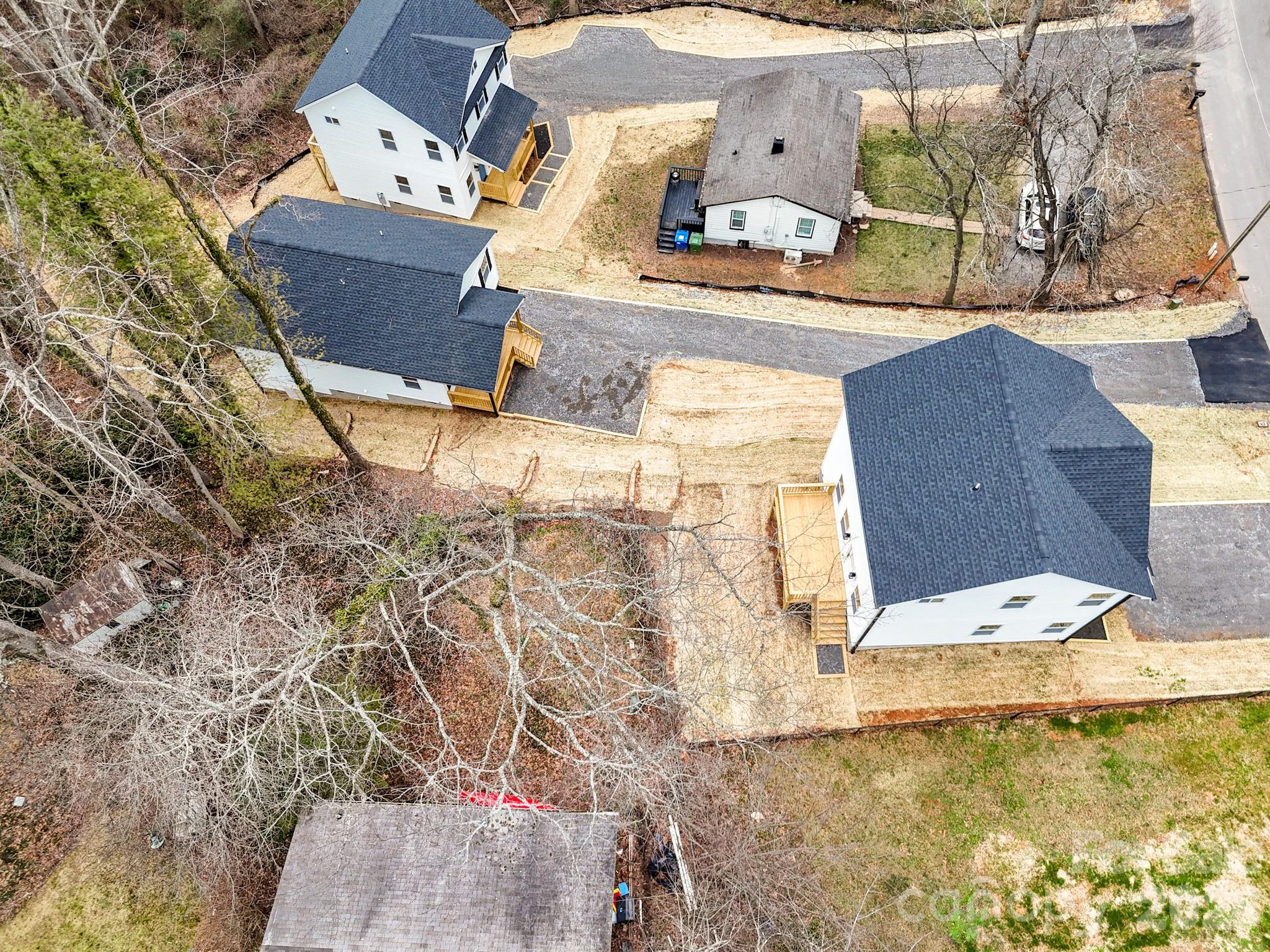 155 Shadowlawn Drive, Asheville, NC - photo 8 of 48