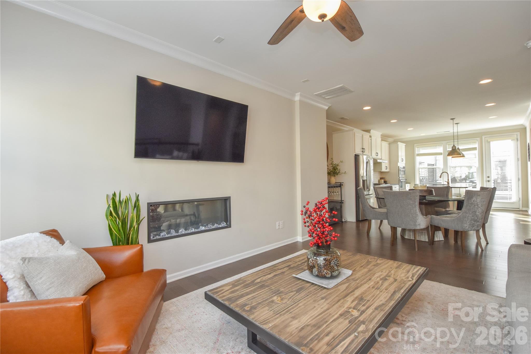 Home for sale at 612 Tudor Park Way, Charlotte, NC — photo 1 of 31