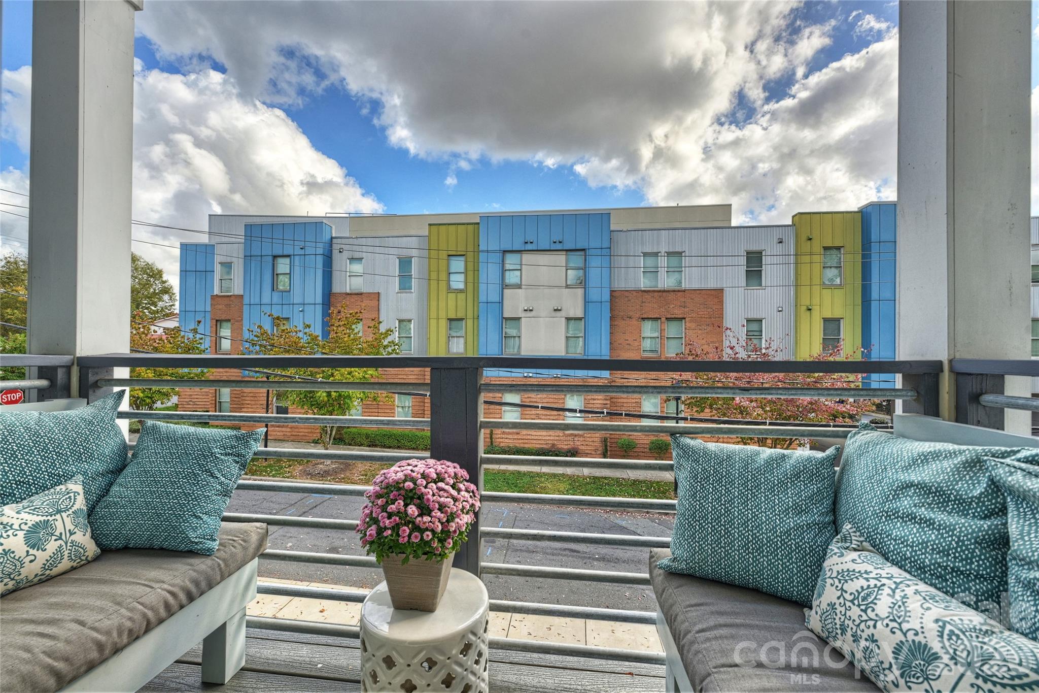 Photo 5 of 1651 Duckworth Avenue, Charlotte, NC