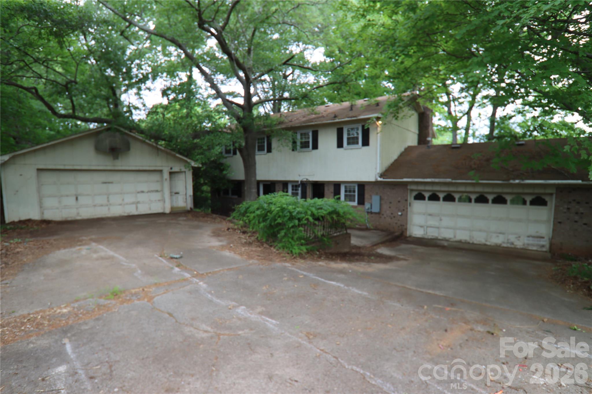 607 Willow Lane, Harrisburg, NC