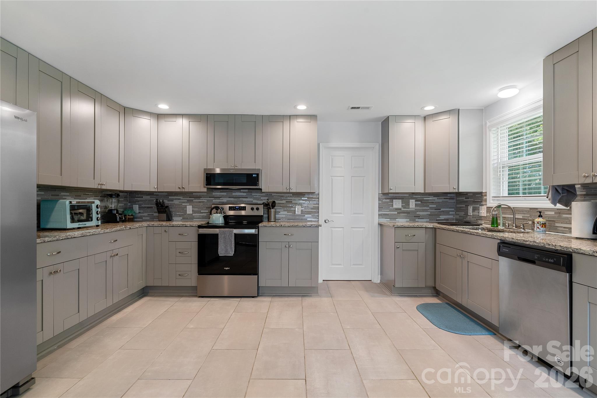 Photo 10 of 2510 Sherrill Street, Charlotte, NC