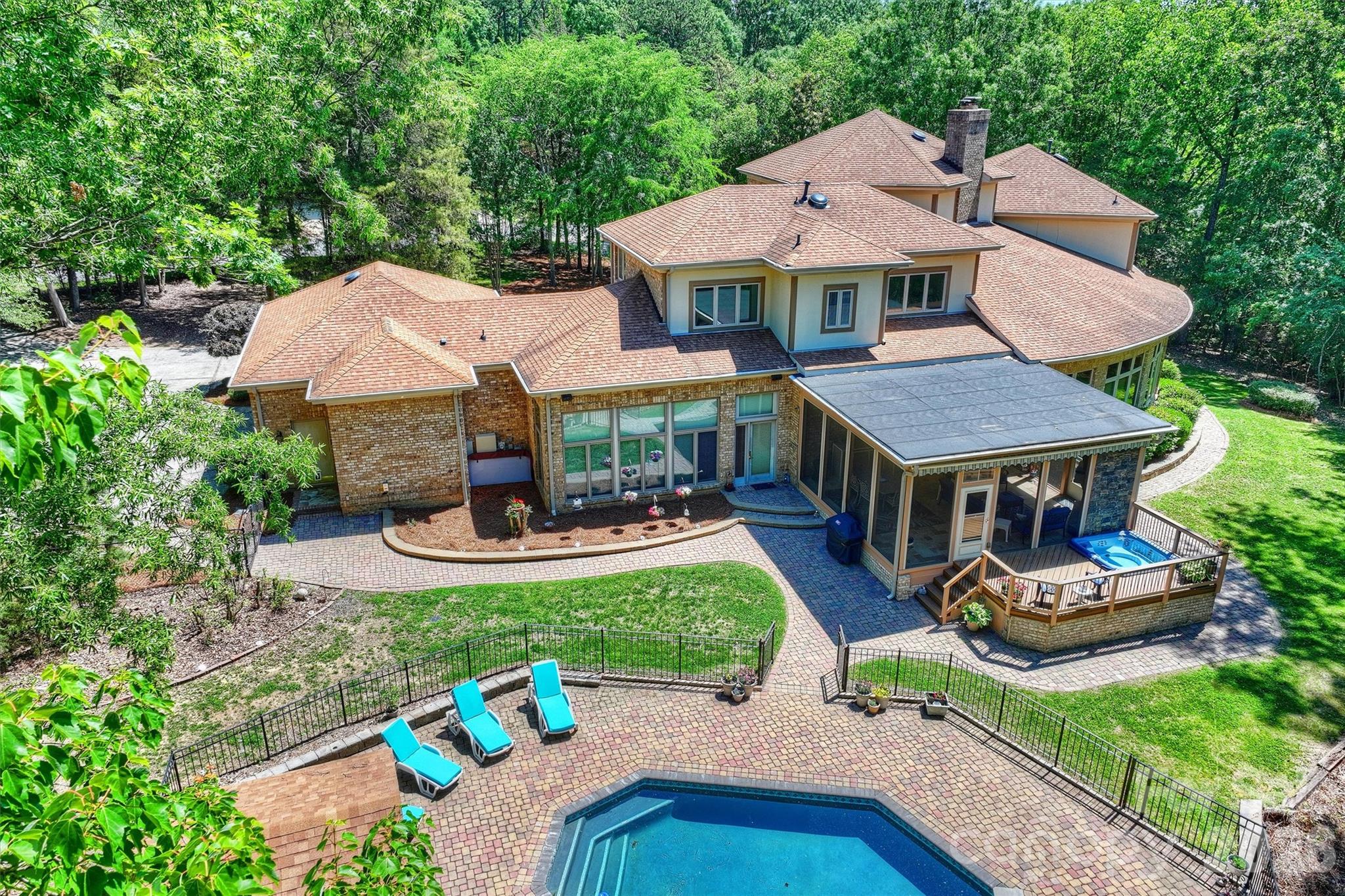 Photo 46 of 3301 Providence Plantation Lane, Charlotte, NC