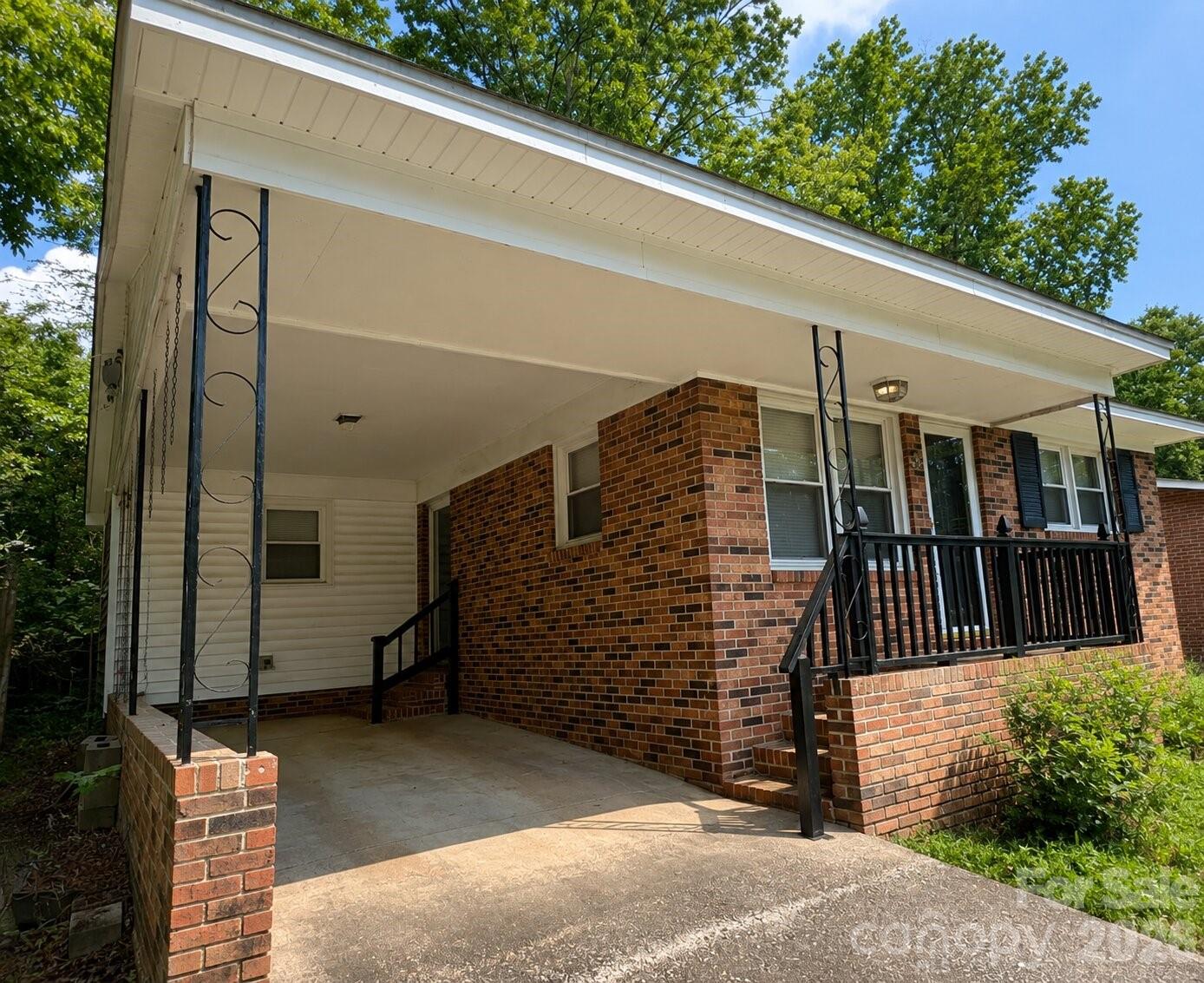 405 Isom Street, Lancaster, SC - photo 2 of 8