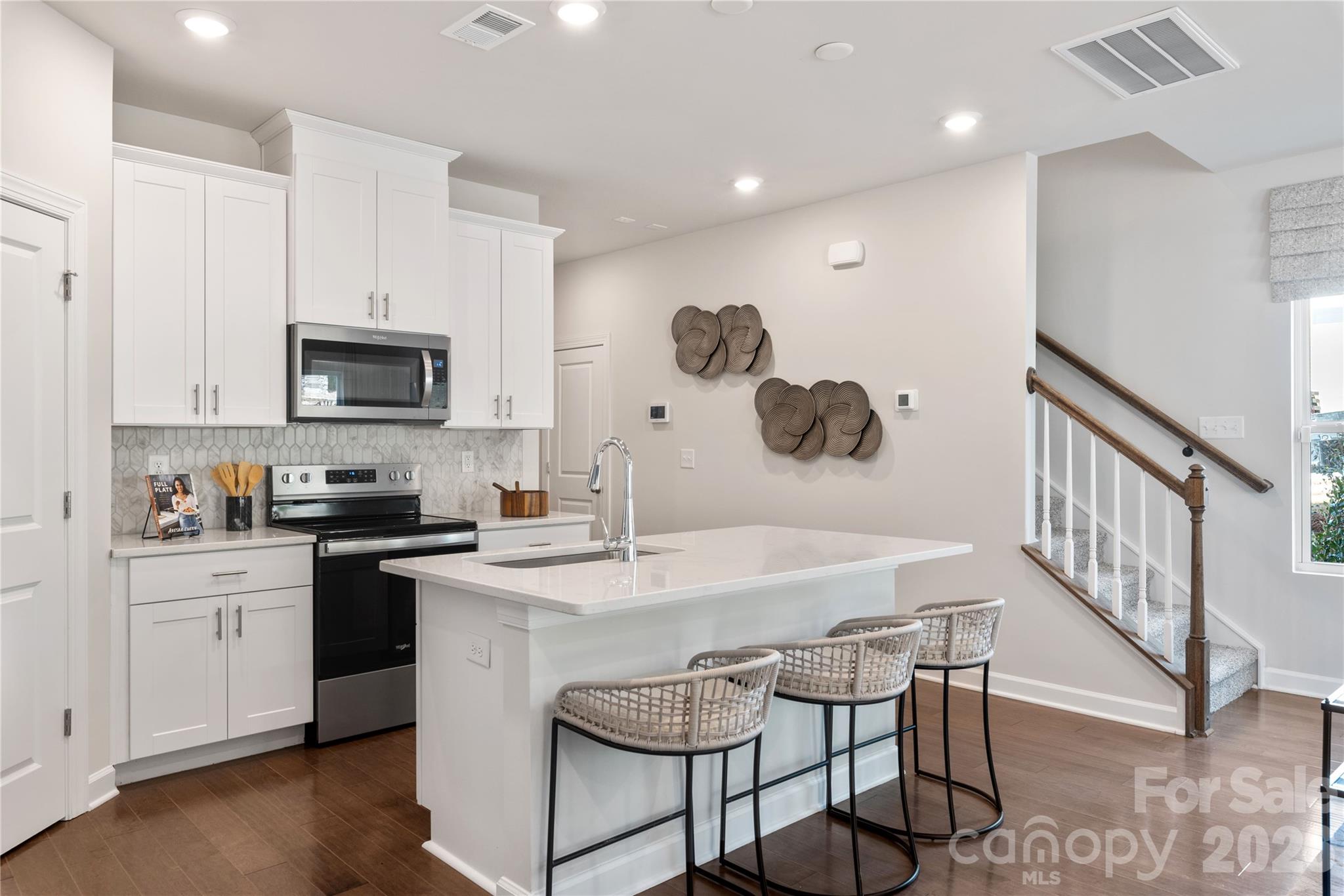 Photo 3 of 9013 Foggy Brook Loop, Charlotte, NC