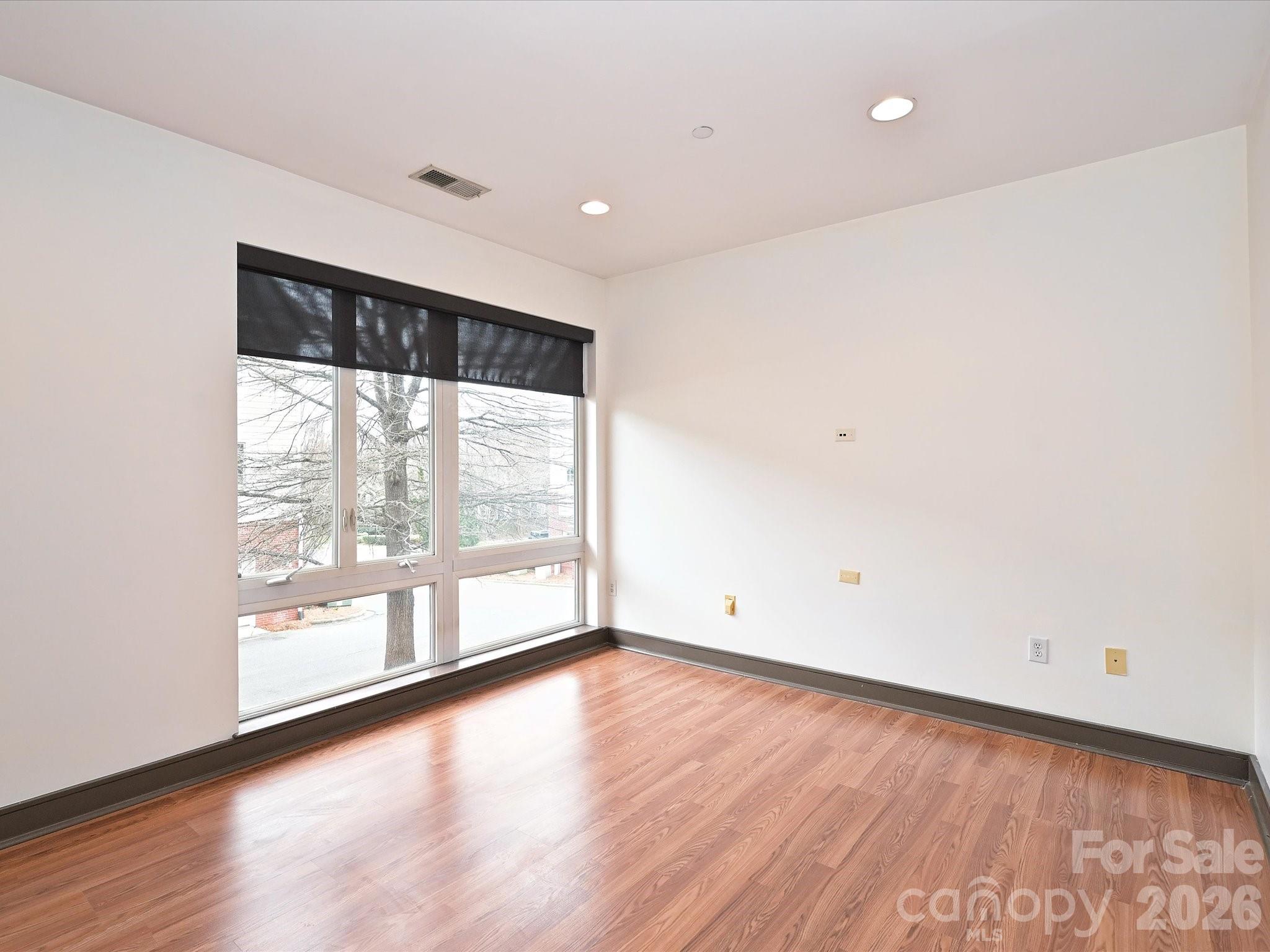 Photo 14 of 2200 Lyndhurst Avenue102, Charlotte, NC