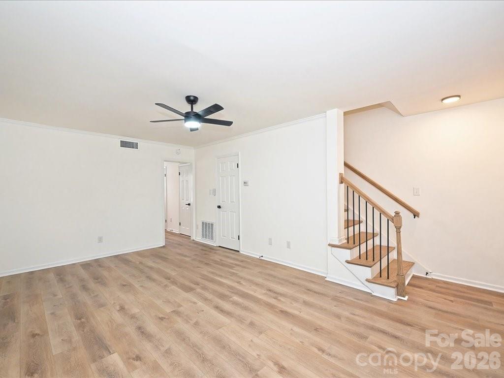 Photo 9 of 6810 Farmingdale Drive, Charlotte, NC
