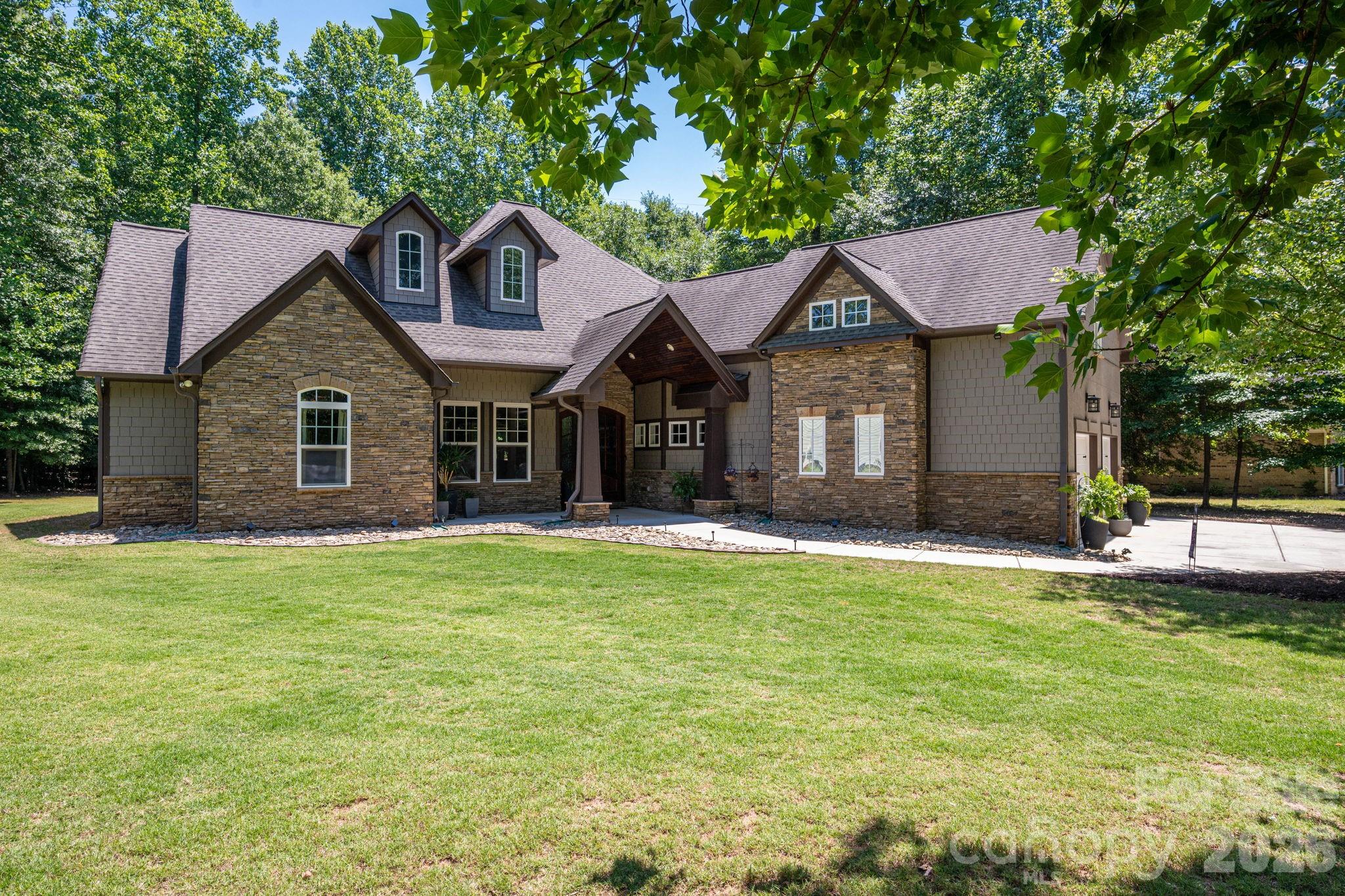 489 Evergreen Road, Lake Wylie, SC - photo 1 of 48