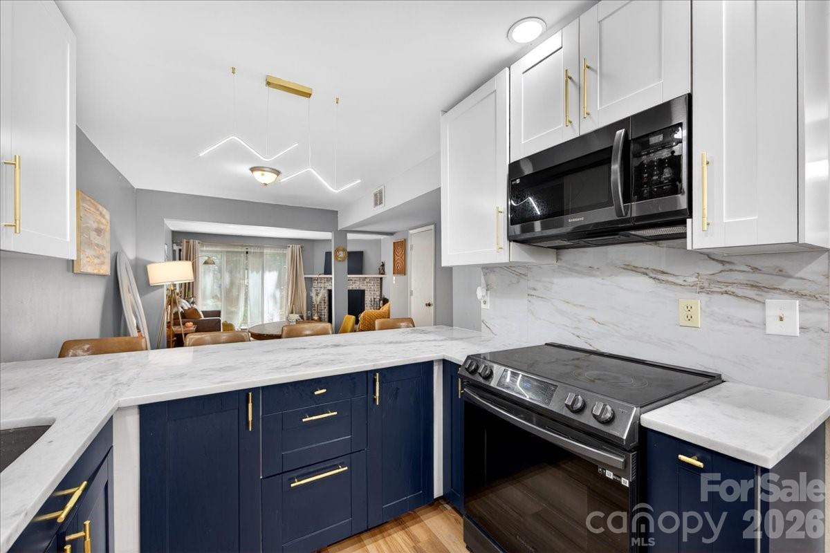 Photo 8 of 8007 Horse Chestnut Lane, Charlotte, NC