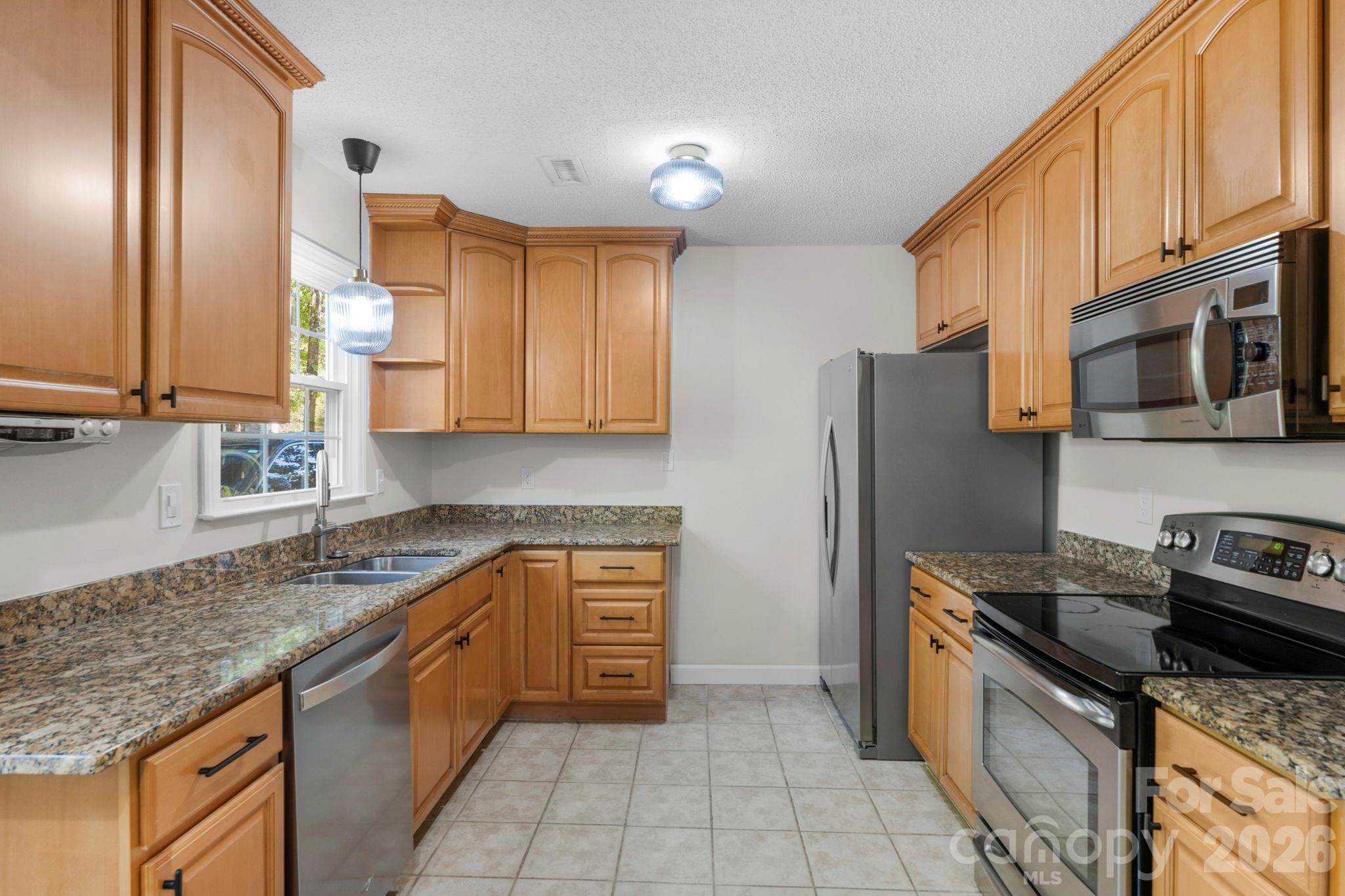 Photo 18 of 8633 Ducksbill Drive, Charlotte, NC