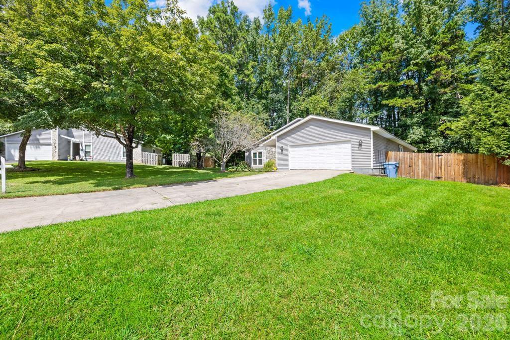 Photo 2 of 6509 Wealdstone Court, Mint Hill, NC