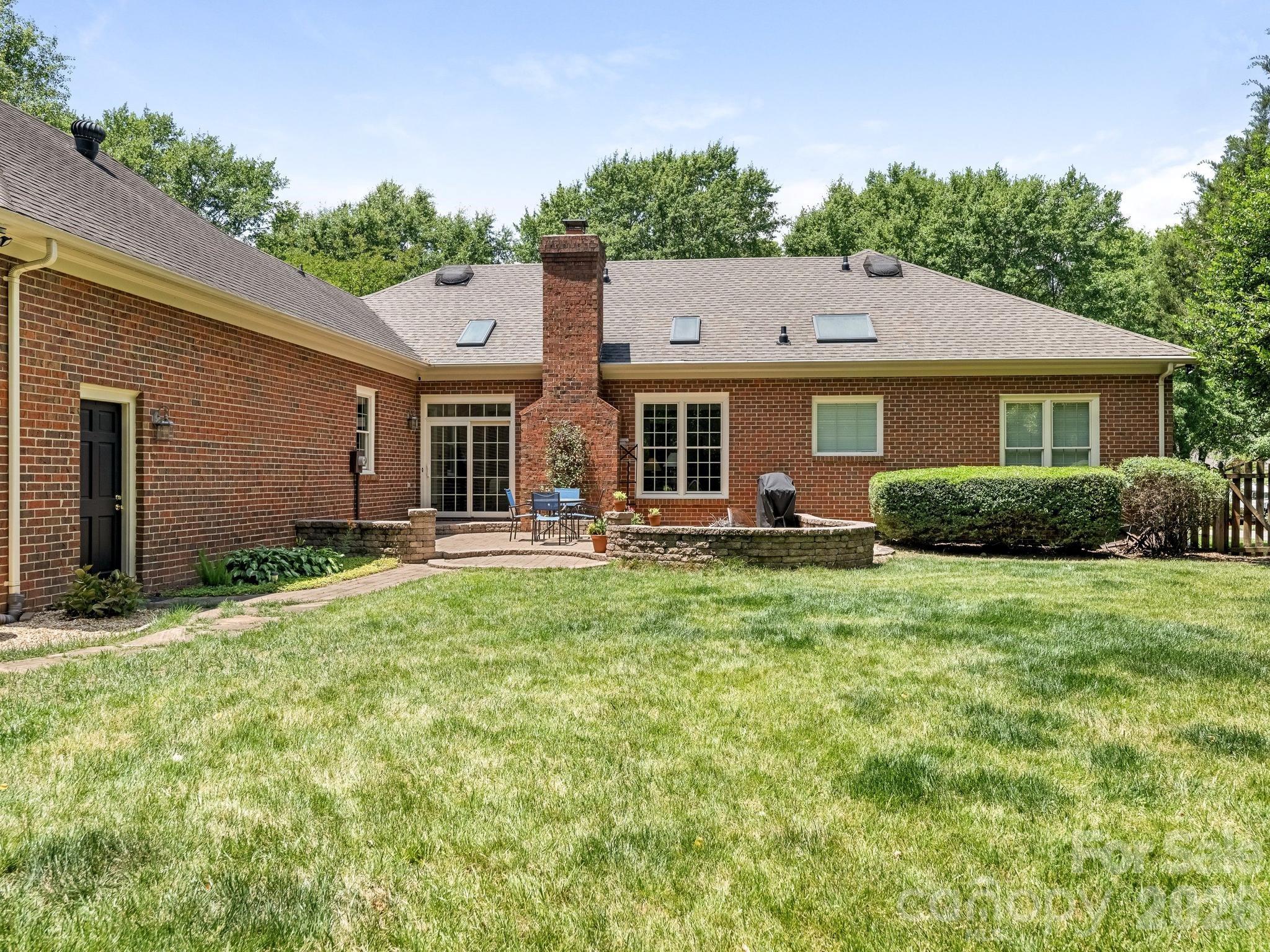 Photo 30 of 9627 Penshurst Trace, Charlotte, NC