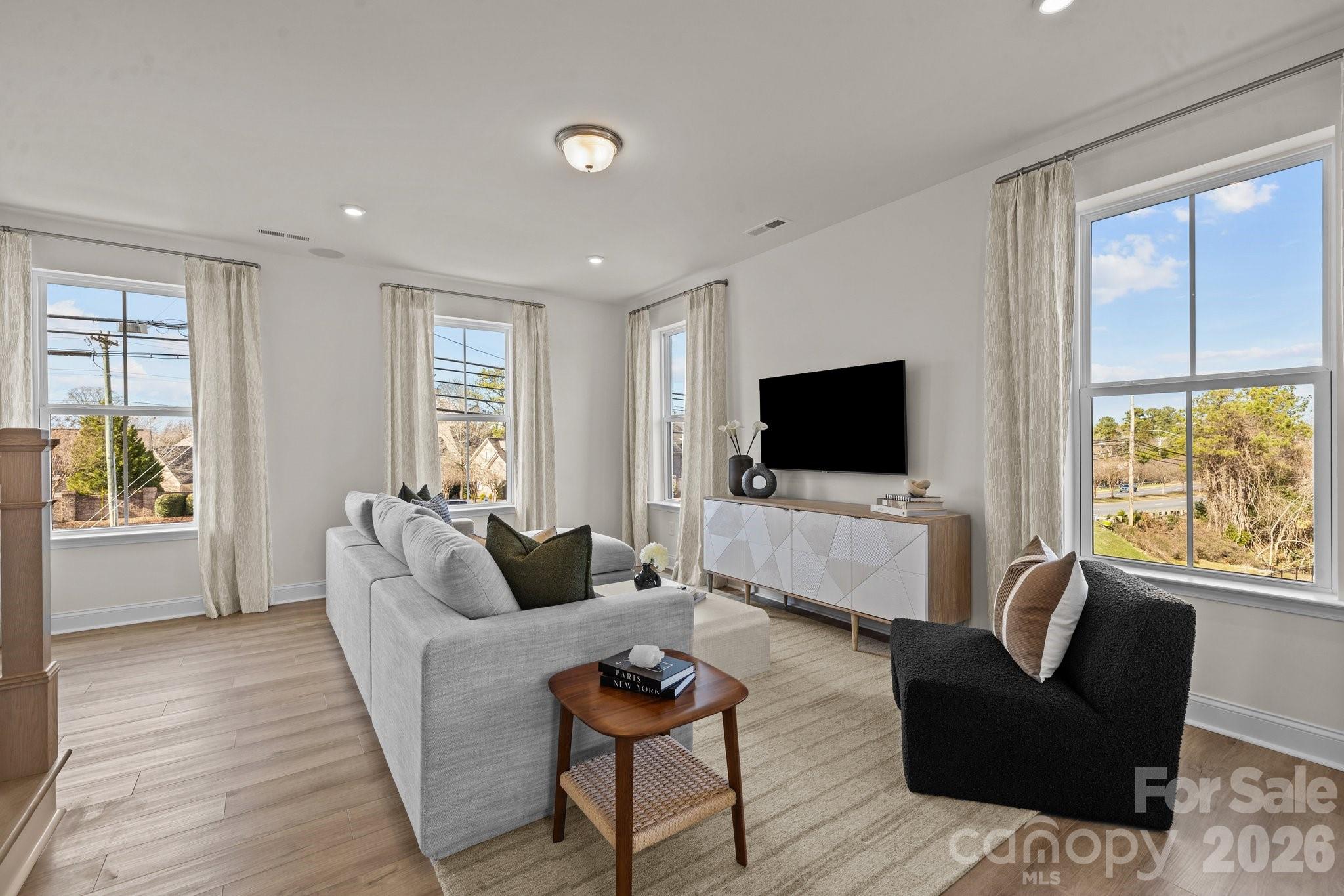 Photo 12 of 3029 Rozzelles Ferry Road, Charlotte, NC