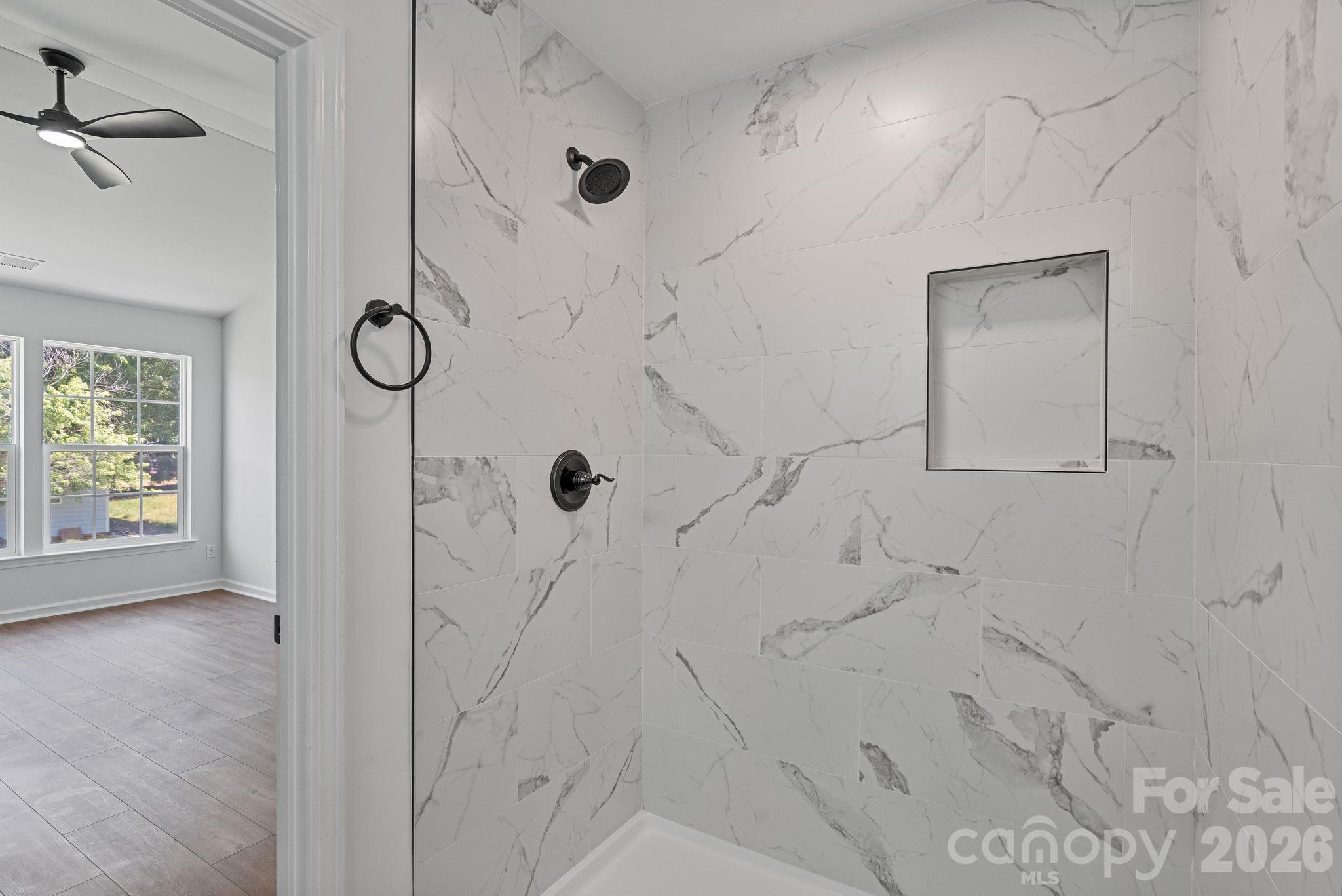 Photo 31 of 10410 Roundleaf Drive, Charlotte, NC