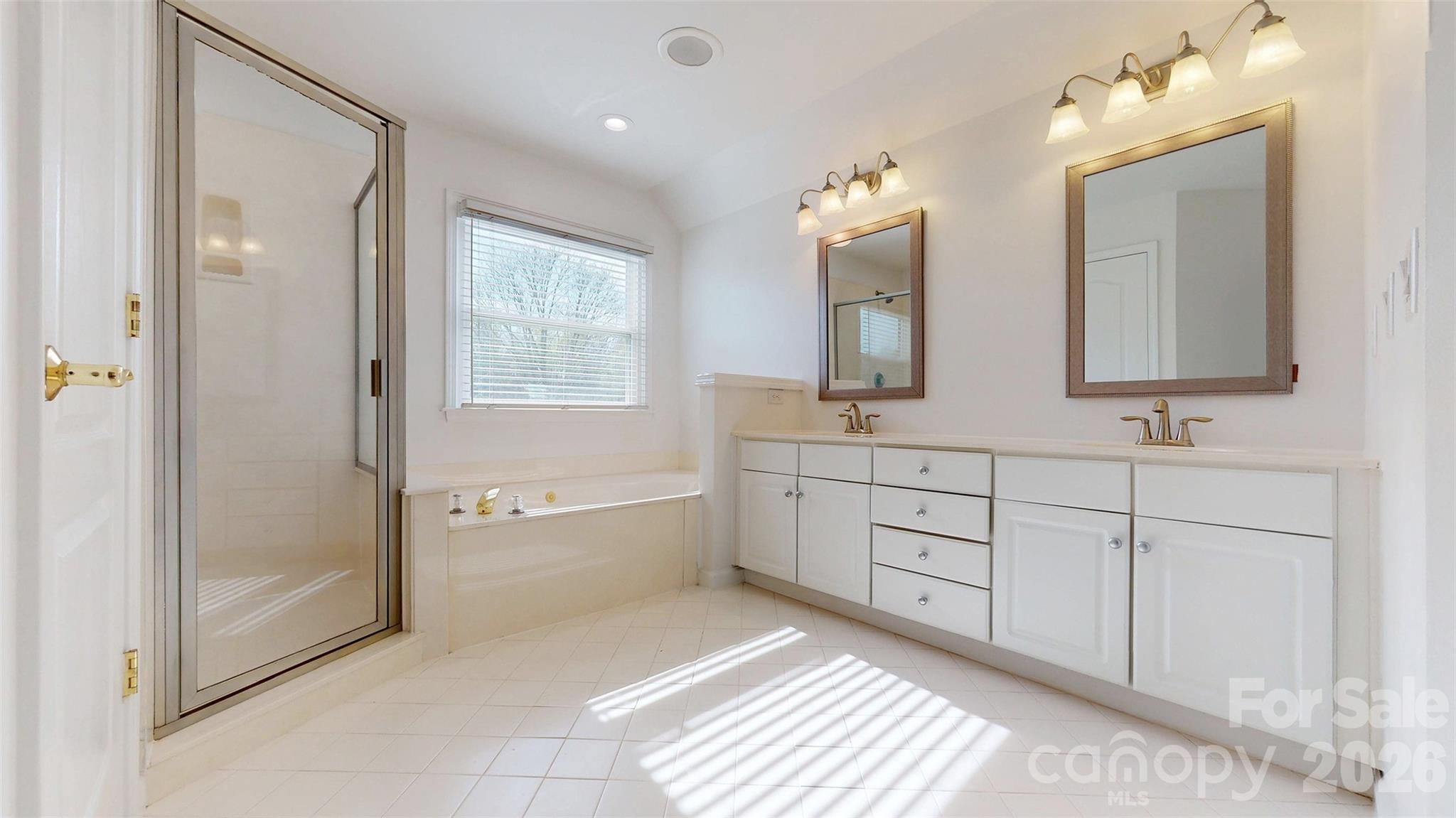 5423 Piper Glen Drive, Charlotte, NC - photo 23 of 42