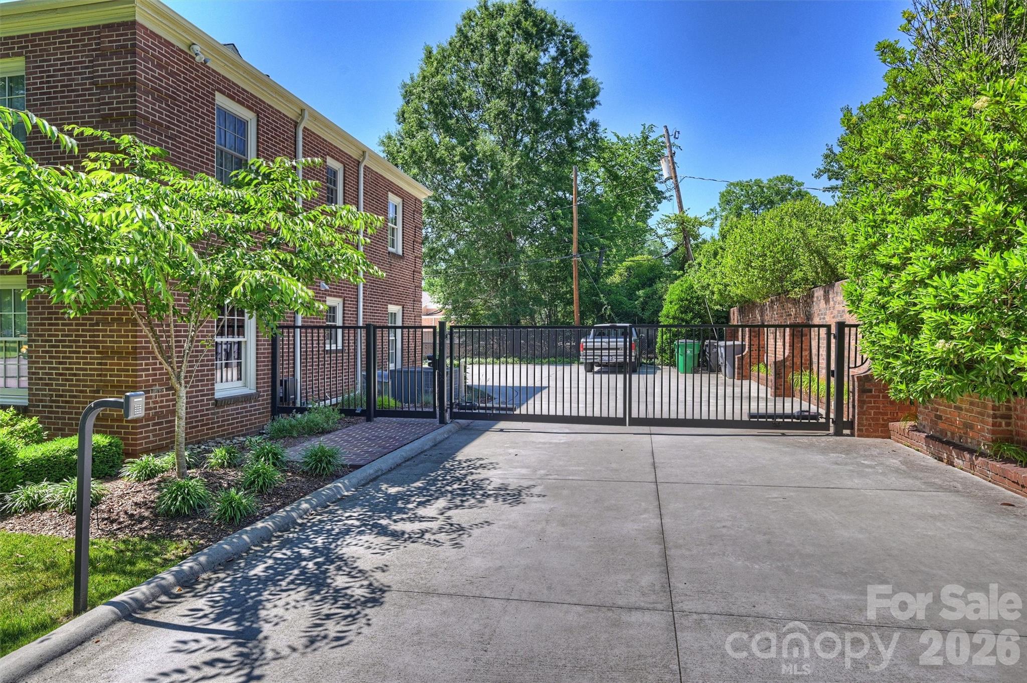 Photo 36 of 930 Ardsley Road2, Charlotte, NC