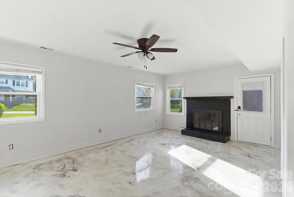 Photo 10 of 5810 Red Carriage Lane, Charlotte, NC
