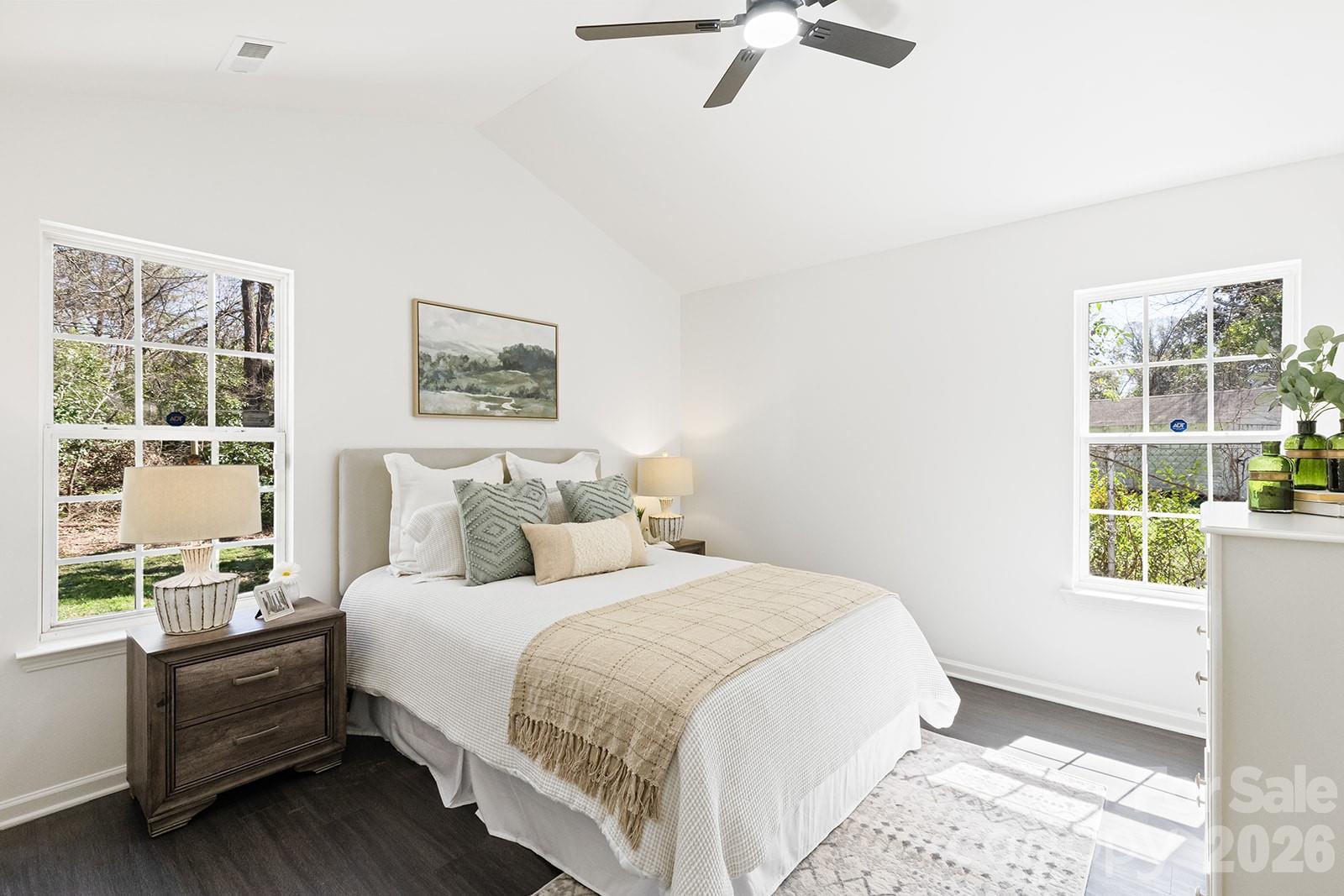913 Tennyson Drive, Charlotte, NC - photo 4 of 25
