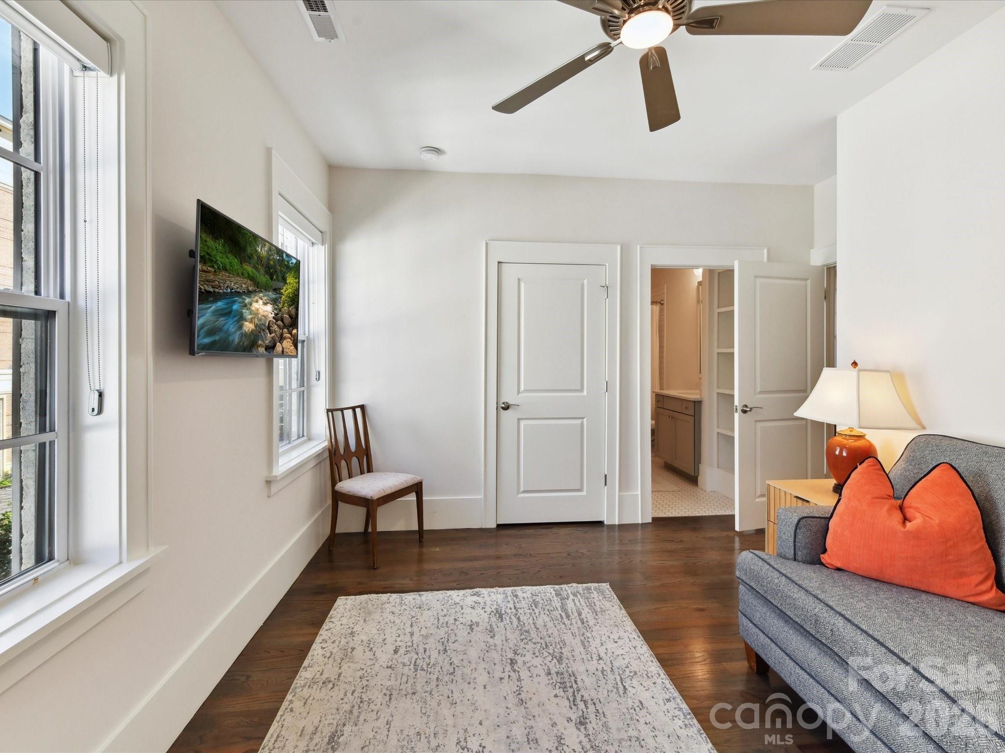 6531 Hazelton Drive, Charlotte, NC - photo 23 of 34