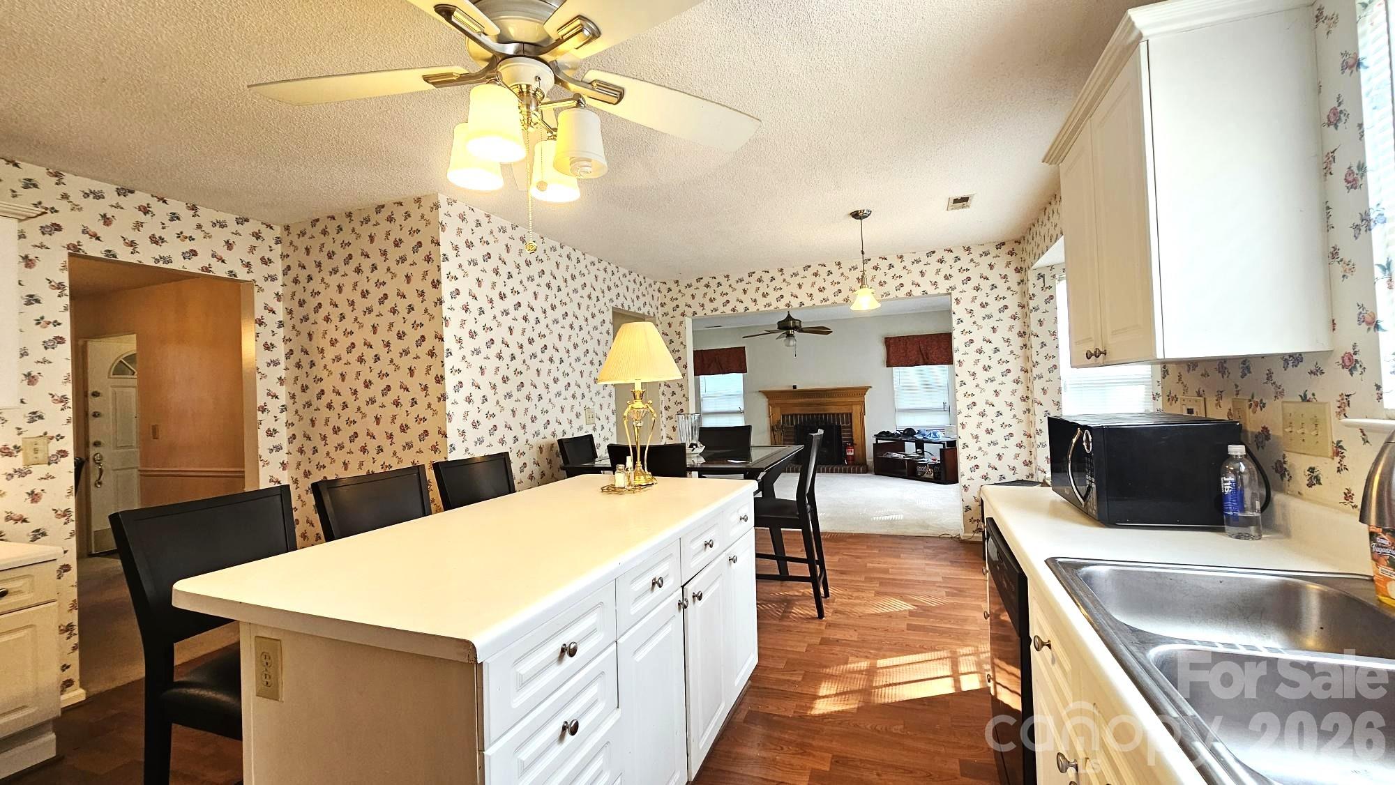 Home for sale at 2425 Katherine Kiker Road, Charlotte, NC — photo 5 of 24