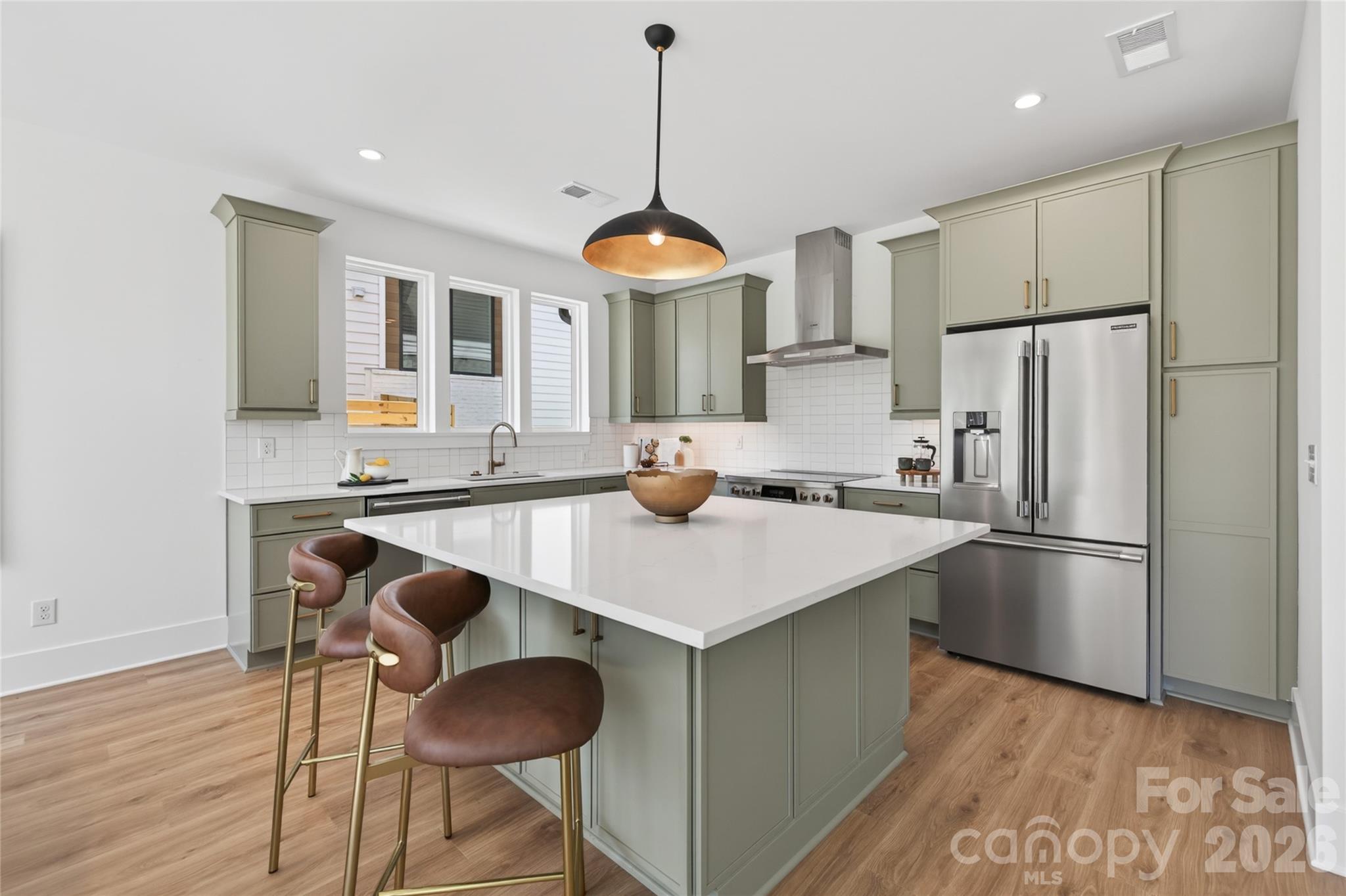 408 Dover Avenue, Charlotte, NC - photo 8 of 36