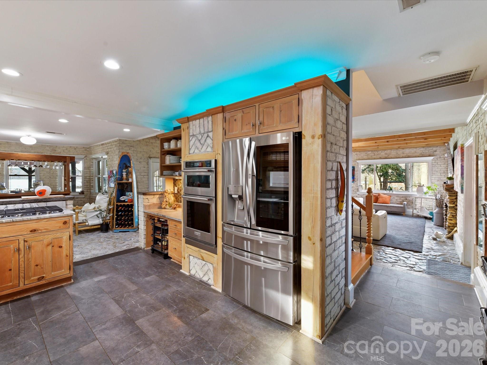 Photo 9 of 5401 Mountain Point Lane, Charlotte, NC