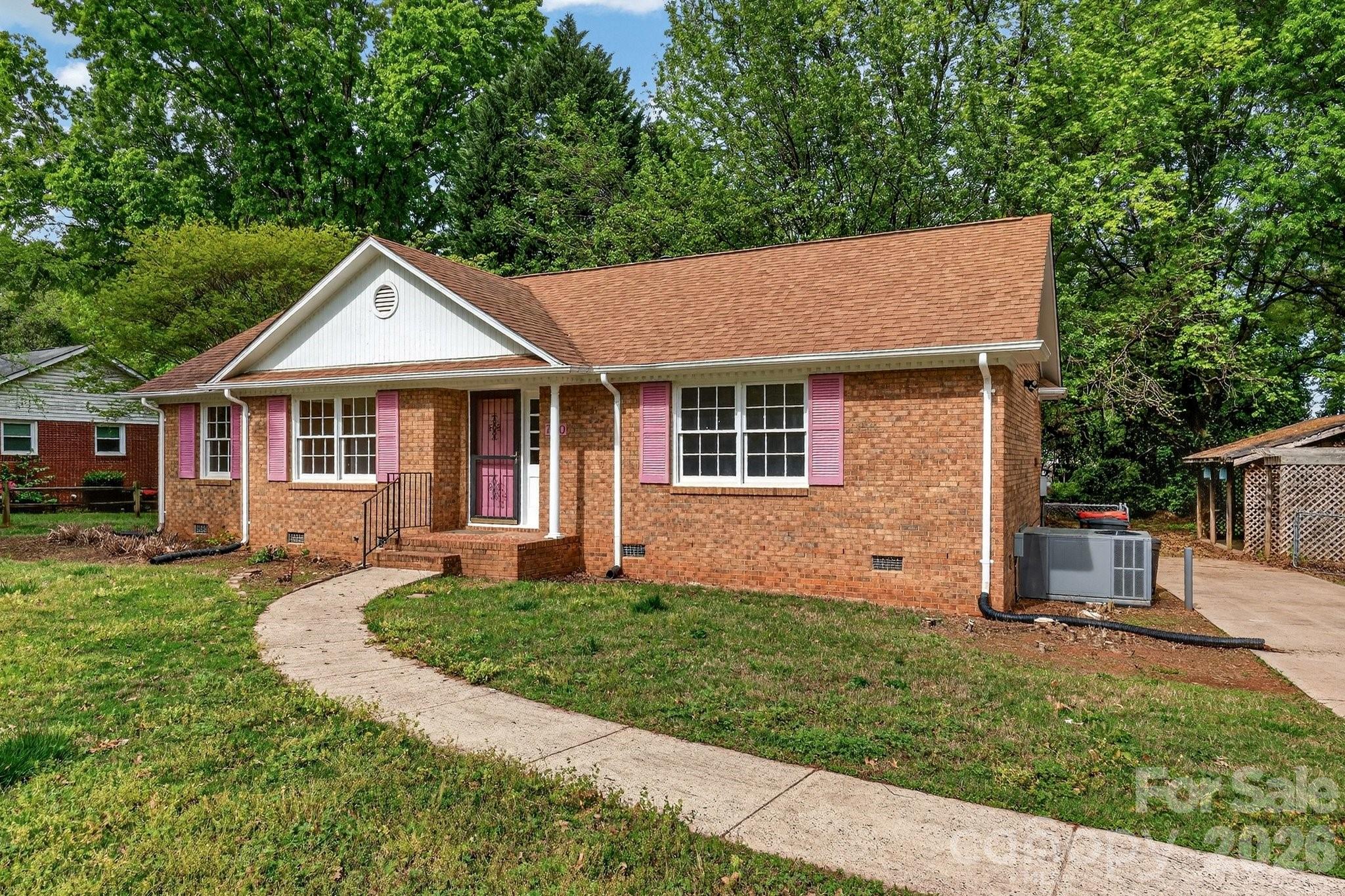 710 Twin Oaks Road, Davidson, NC