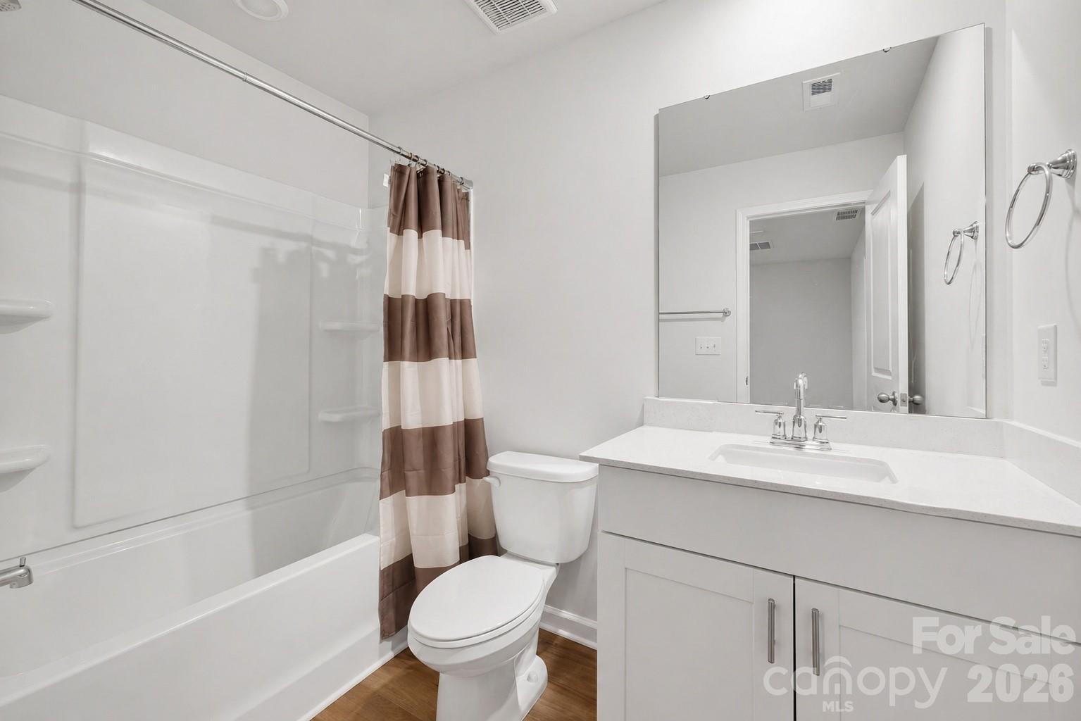 Photo 17 of 1021 Plumcrest Drive, Charlotte, NC