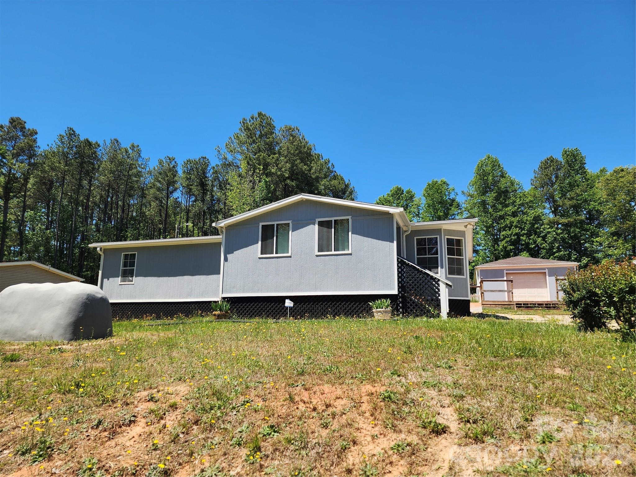 189 Brook Creek Drive, Troutman, NC