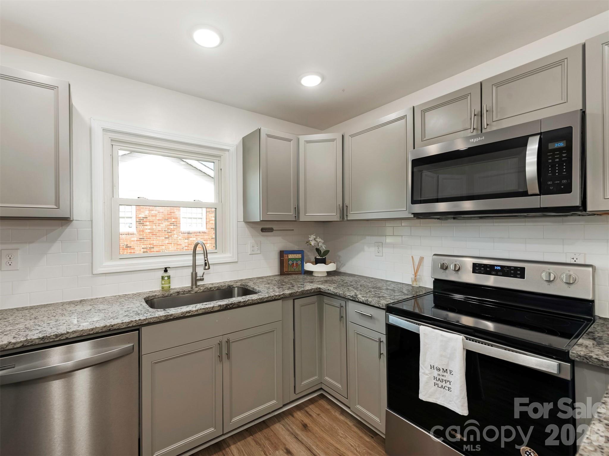 4014 Fieldcrest Road, Charlotte, NC - photo 12 of 37