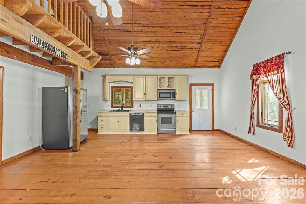Photo 12 of 11826 Merriweather Drive, Charlotte, NC