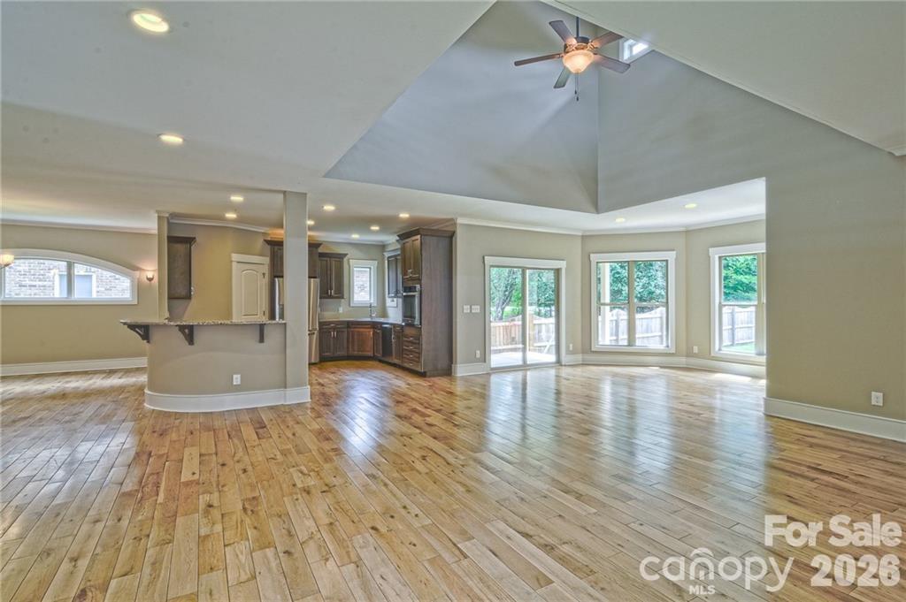 Photo 9 of 10136 Fairlea Drive, Charlotte, NC